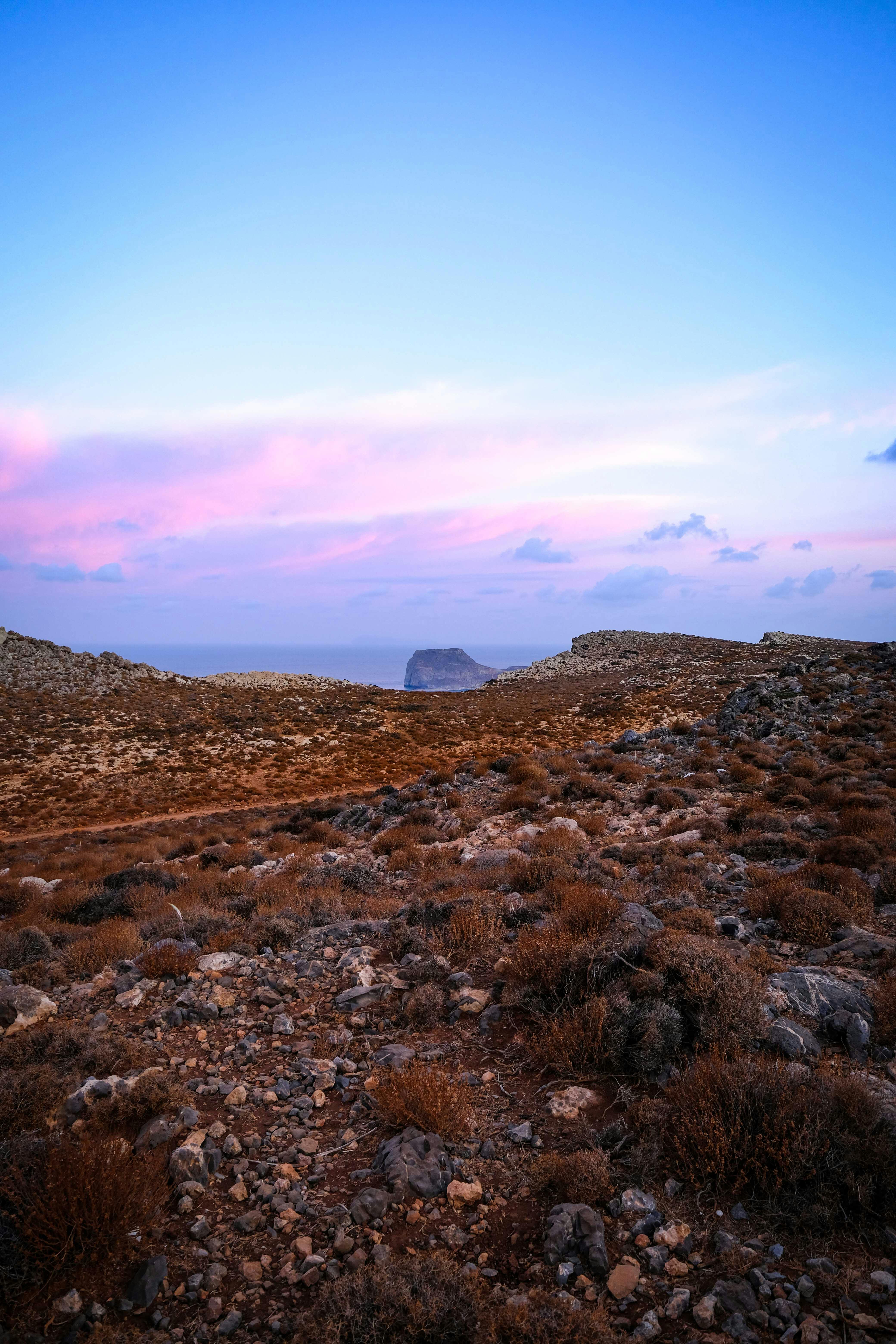 Rocks and Stones on Arid Plateau · Free Stock Photo