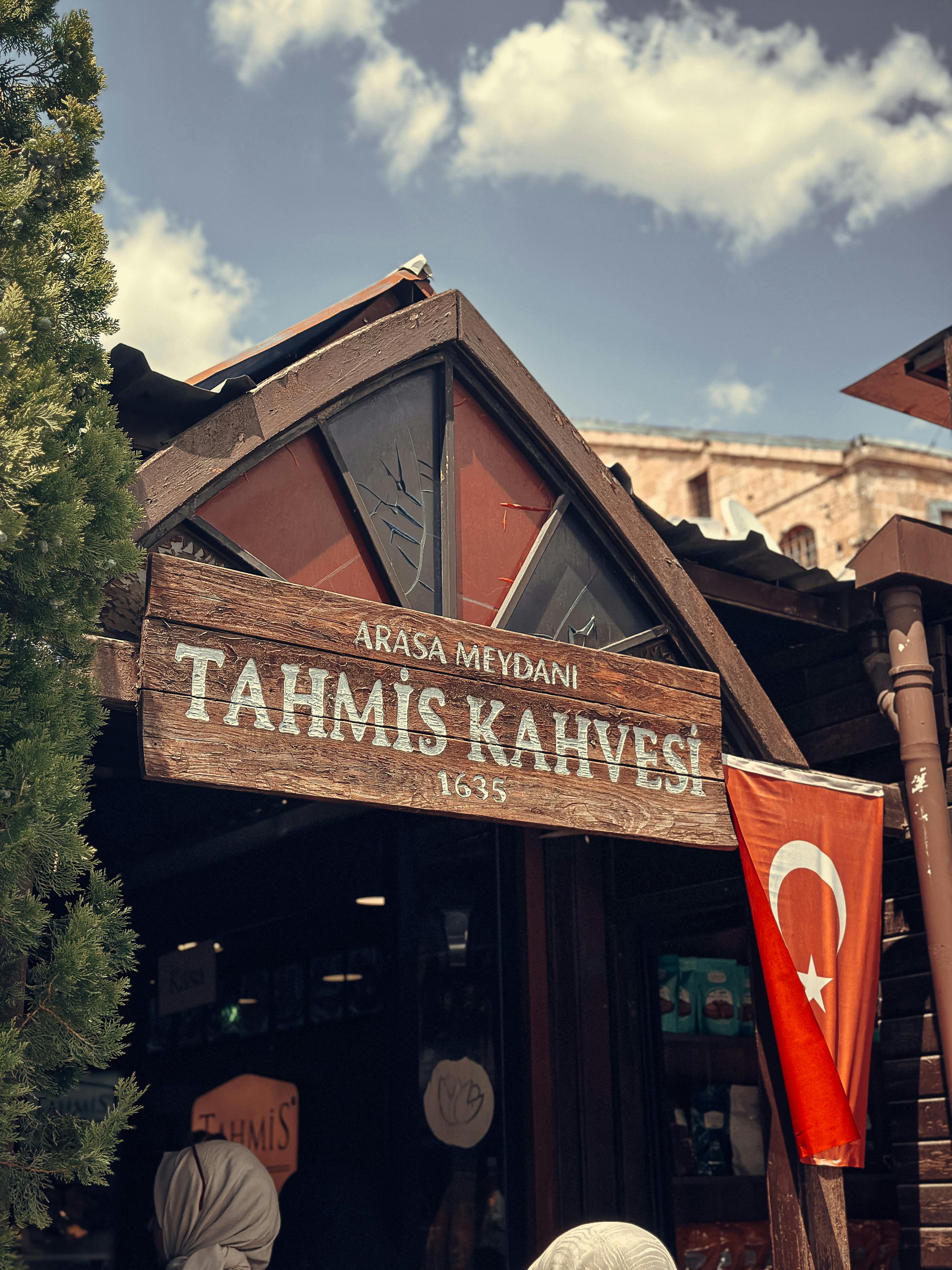 Tahmis Kahves on Arasa Meydani in Bazaar in Gaziantep · Free Stock Photo
