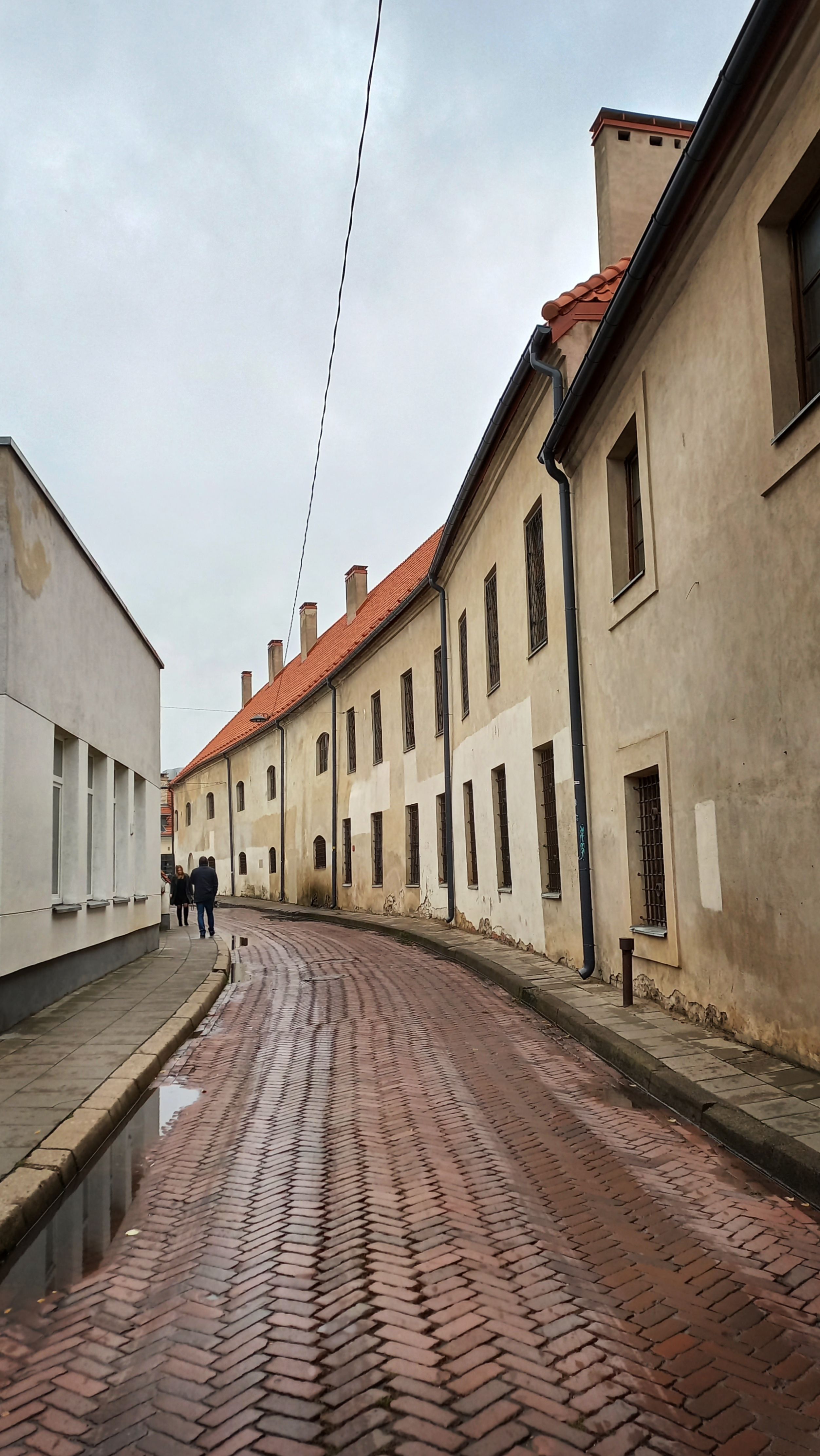 Curved Street Photos, Download The BEST Free Curved Street Stock Photos ...