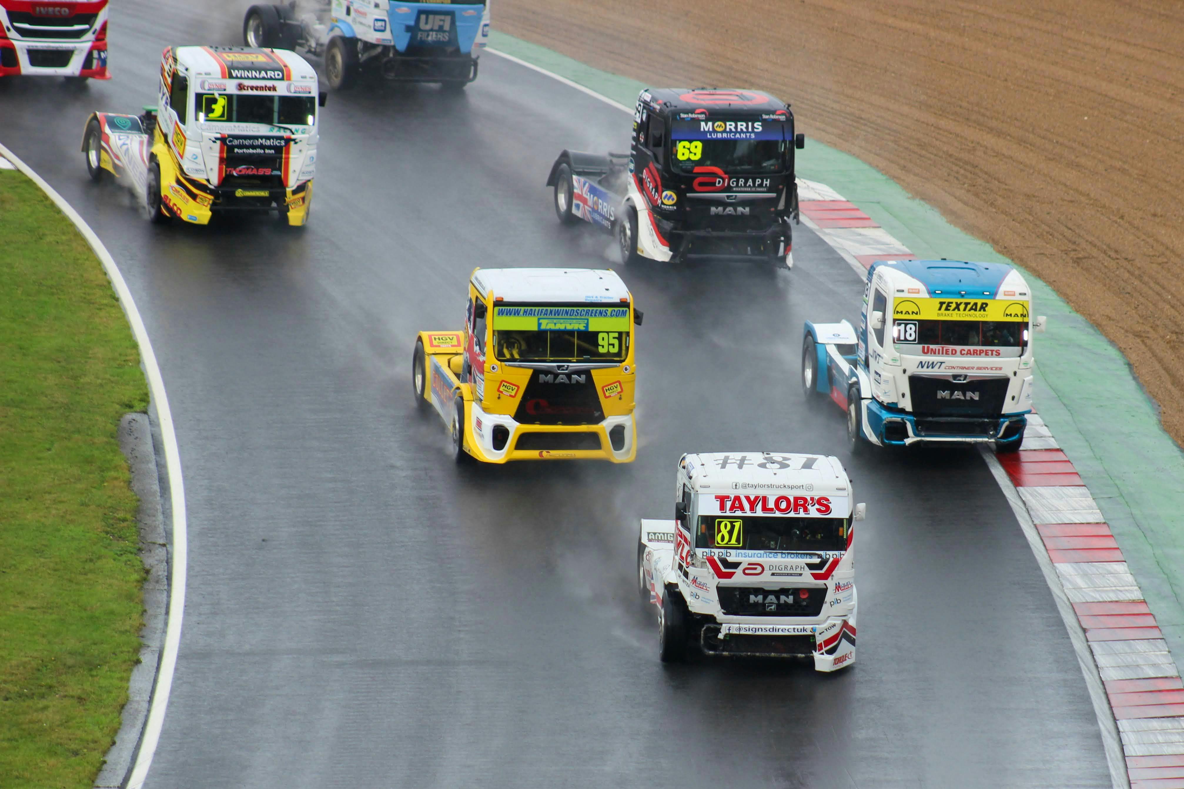 Corner Overtaking Photos, Download The BEST Free Corner Overtaking ...