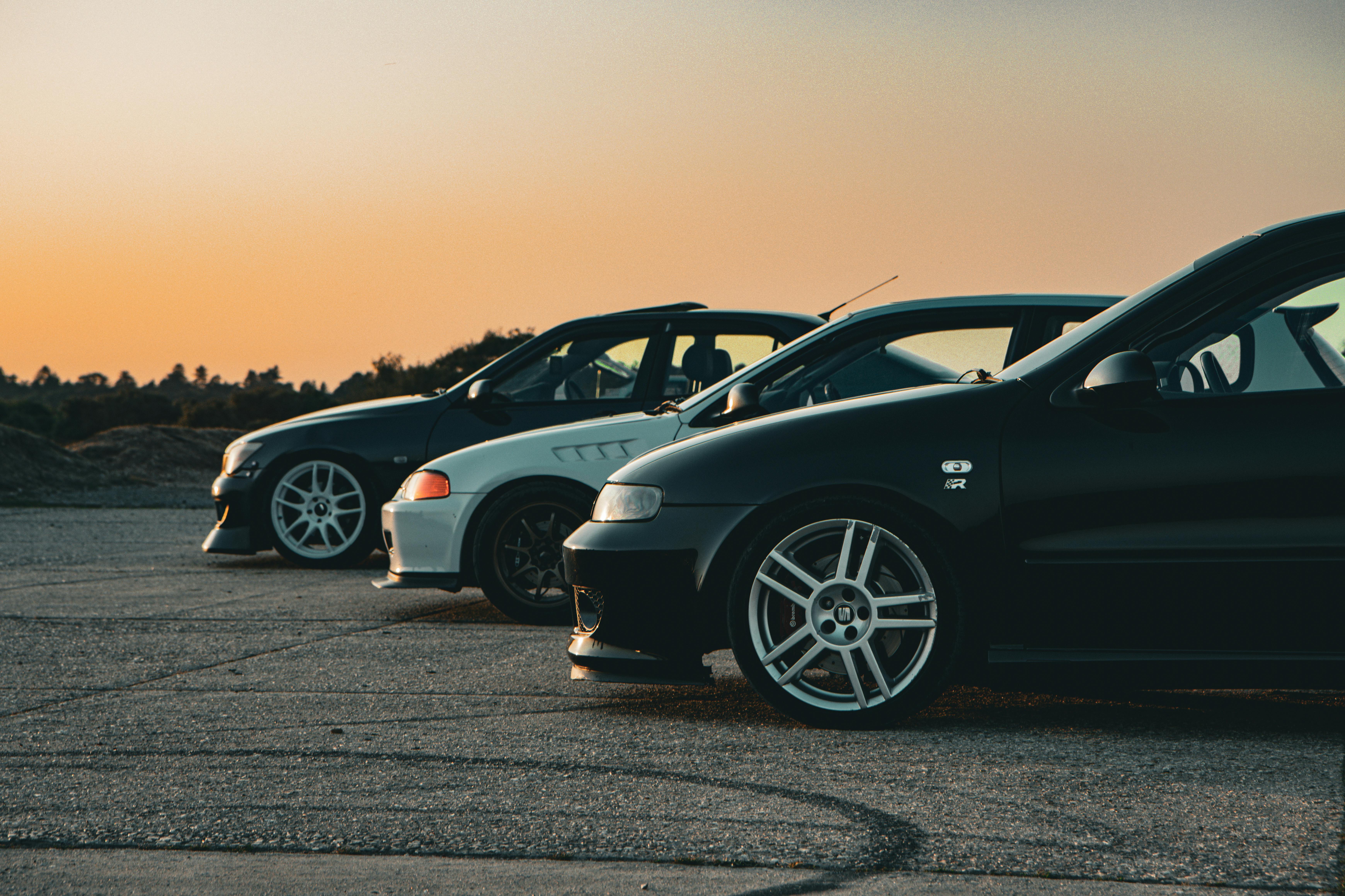 Tuned Cars at Sunset · Free Stock Photo