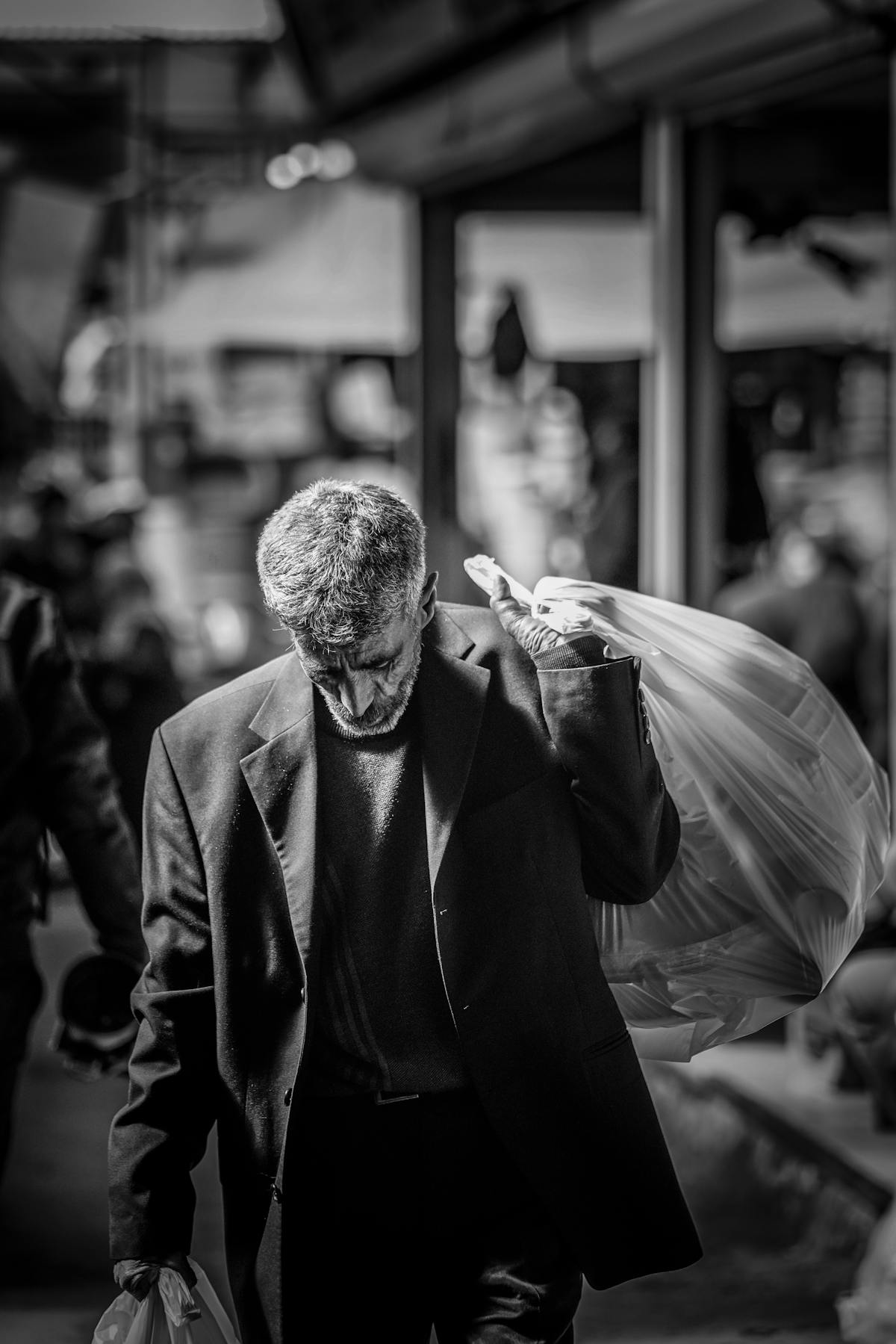 Man Throw Trash Photos, Download The BEST Free Man Throw Trash Stock ...