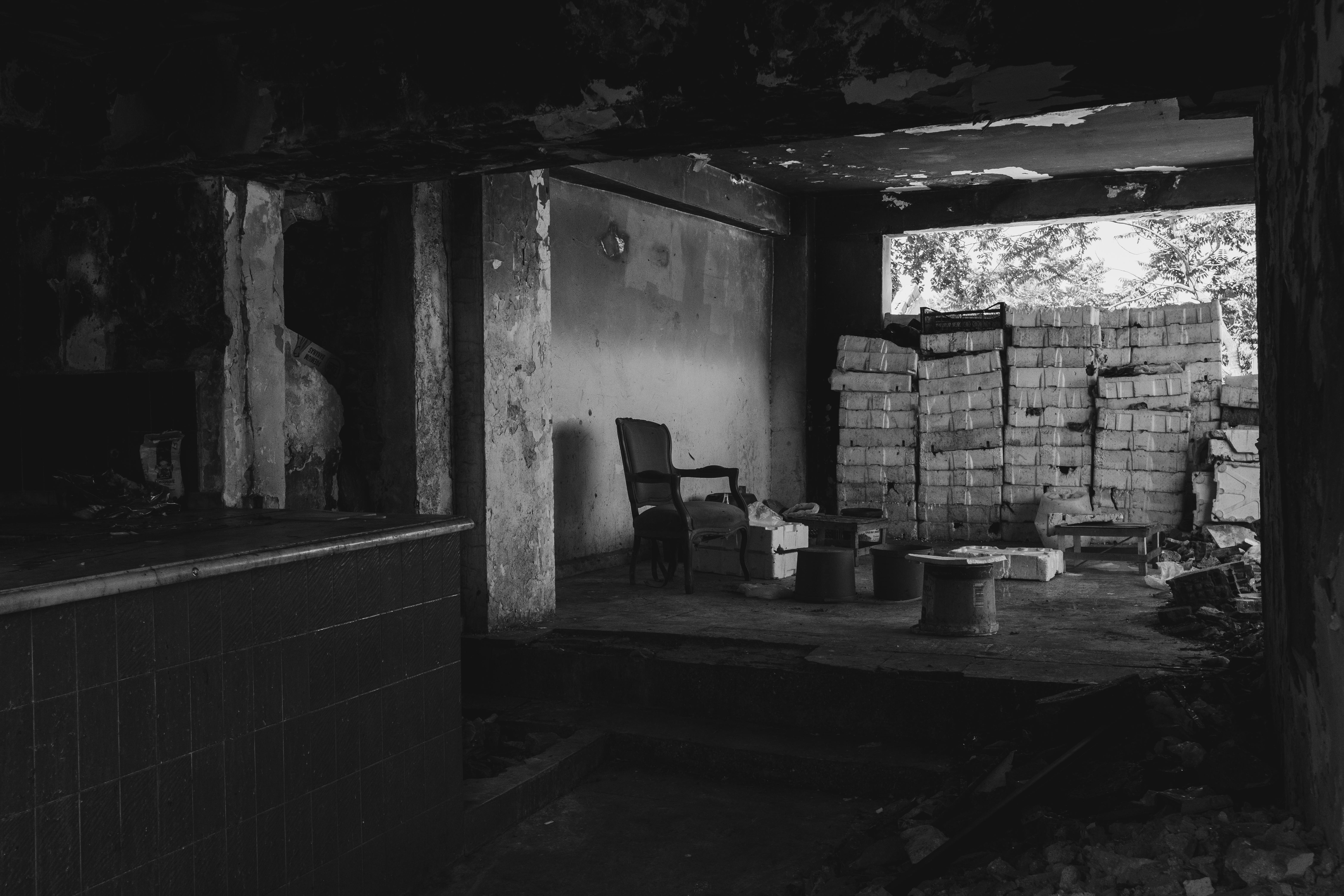 House With Bad Foundation Photos, Download The BEST Free House With Bad ...