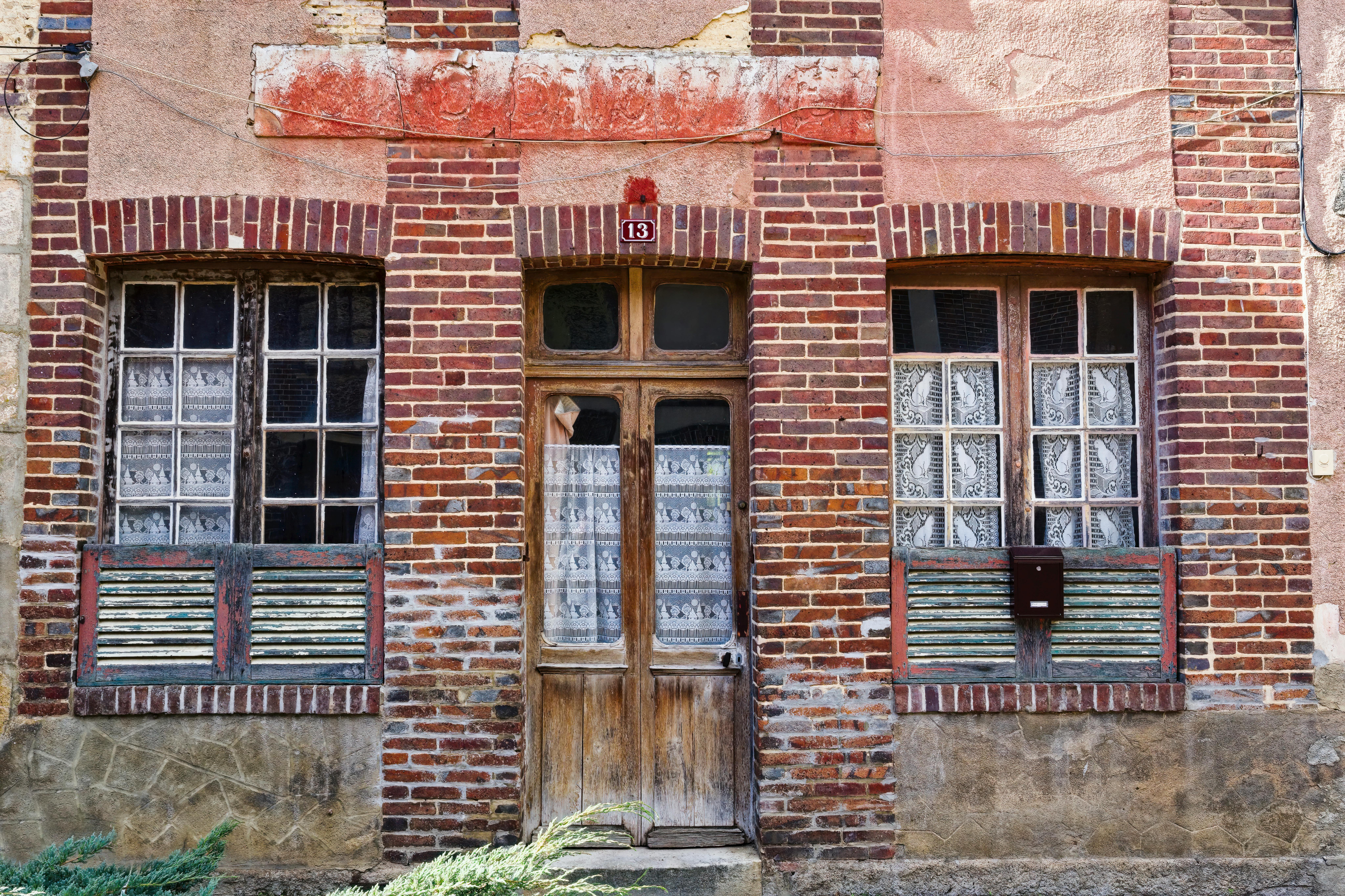 Abandoned Building Wall · Free Stock Photo