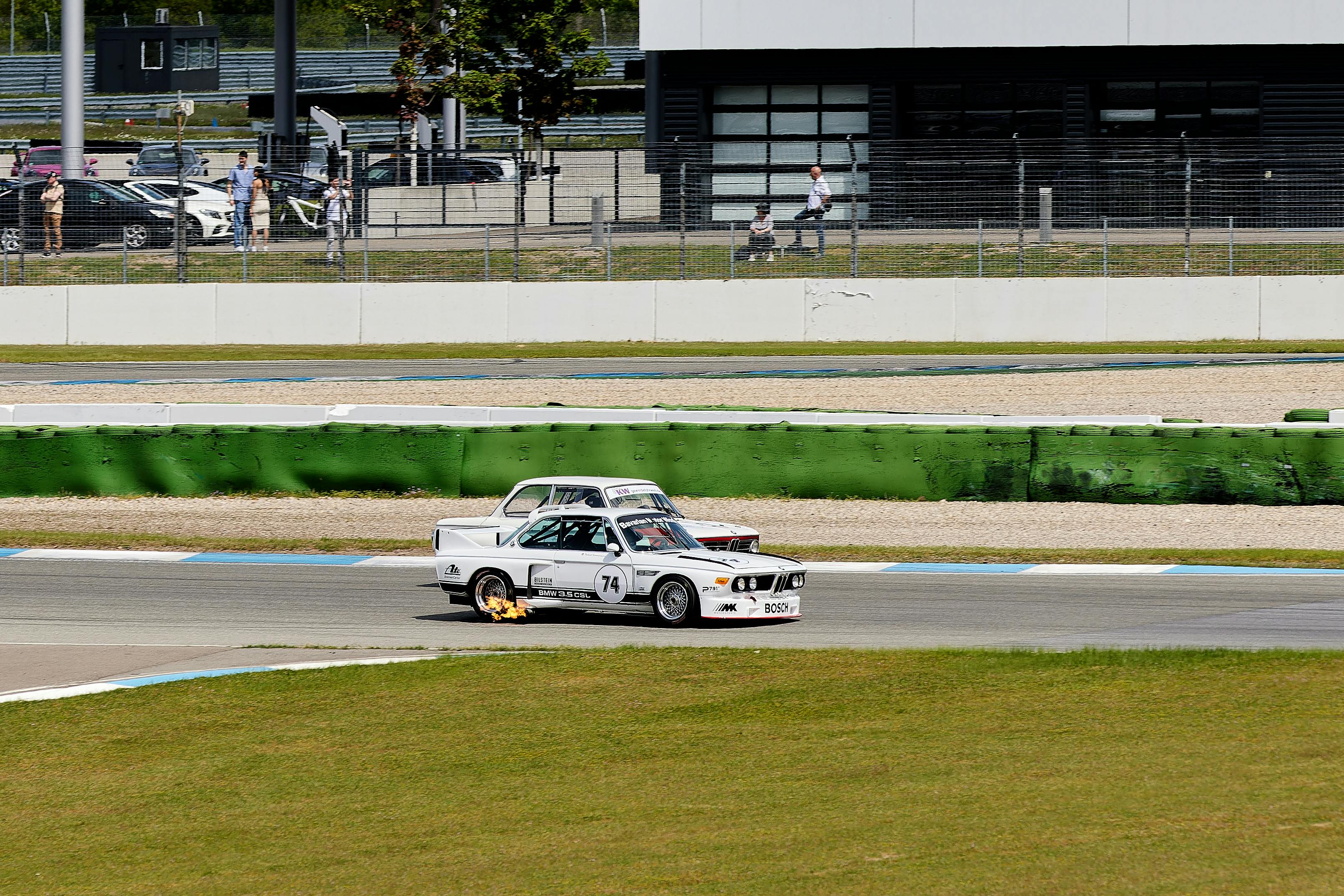 Autos 88 Photos & Videos Collected by Philipp Fahlbusch