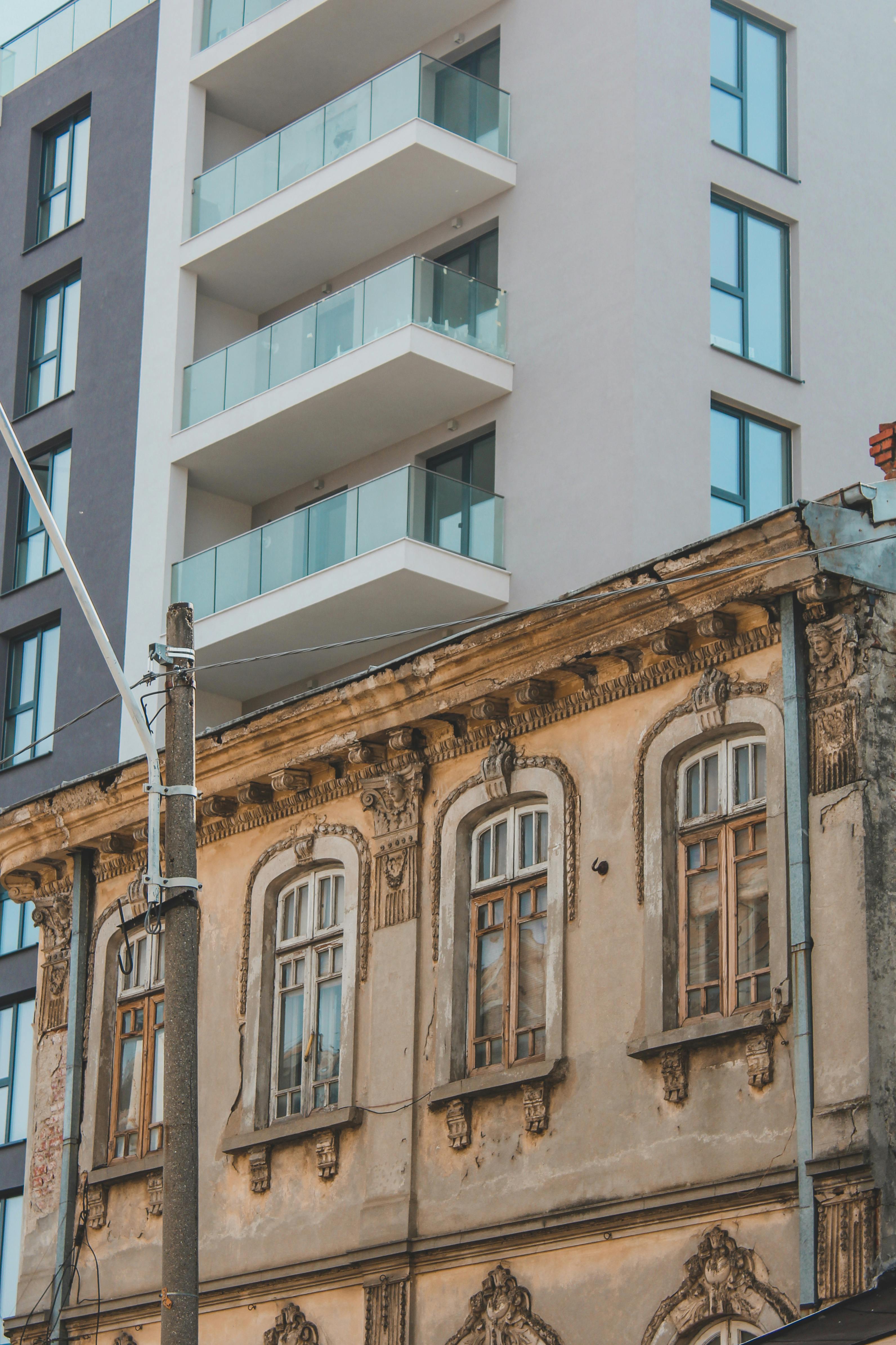 Modern and Vintage Buildings · Free Stock Photo
