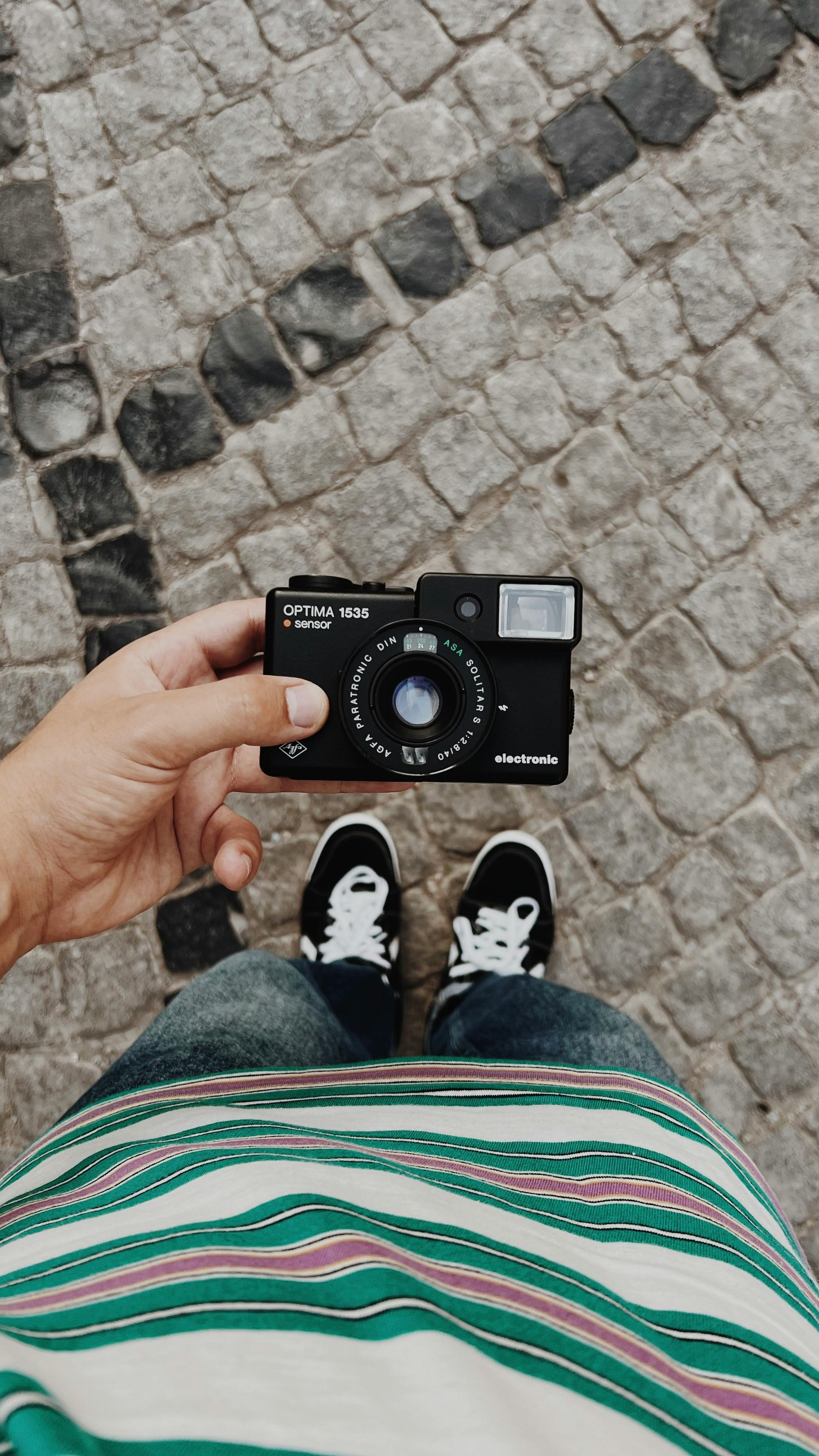 Small Camera Photos, Download The BEST Free Small Camera Stock Photos ...