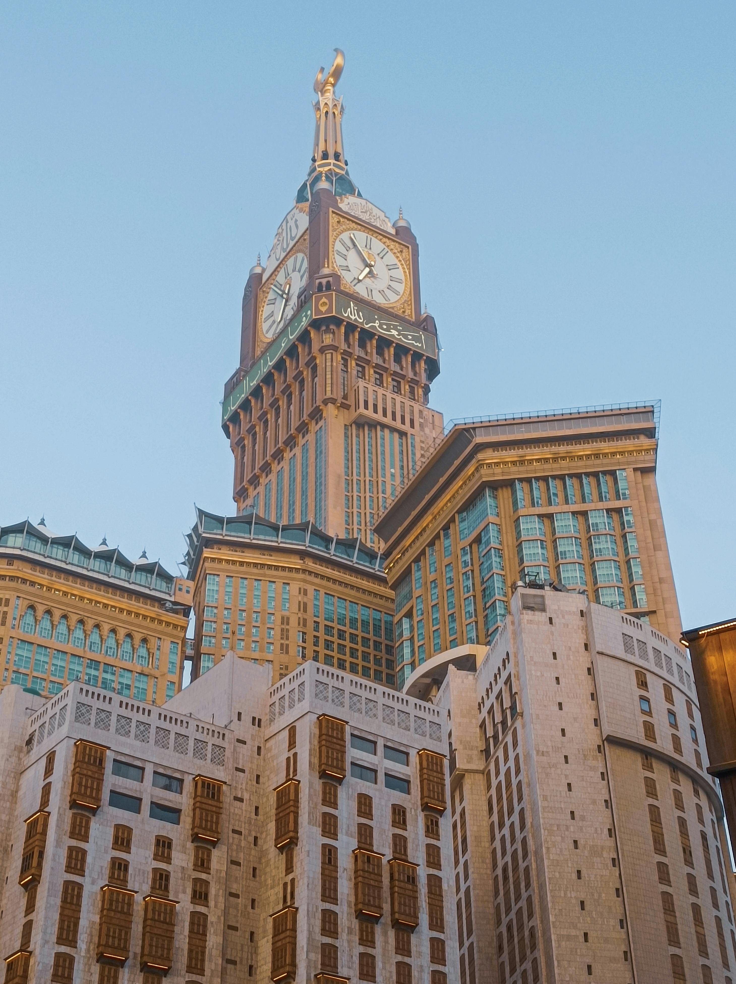 Makkah Clock Royal Tower, Mecca, Saudi Arabia · Free Stock Photo