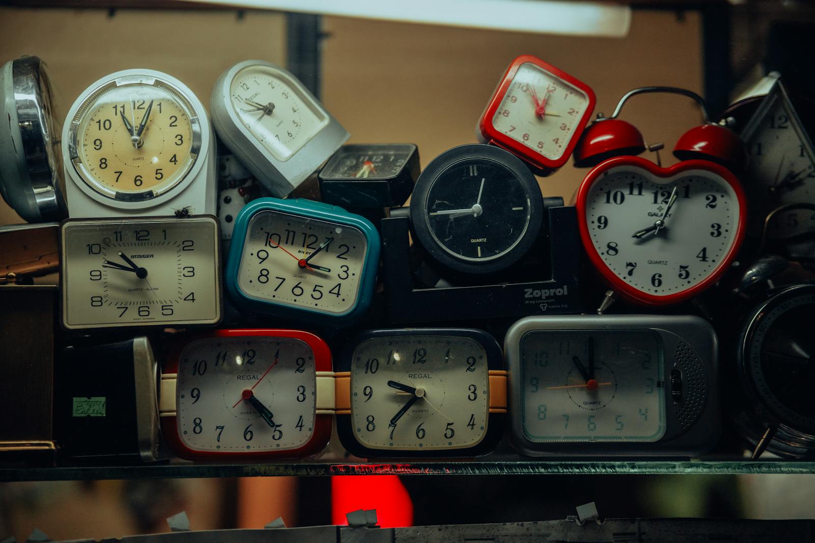 Alarm Clocks Photos, Download The BEST Free Alarm Clocks Stock Photos ...