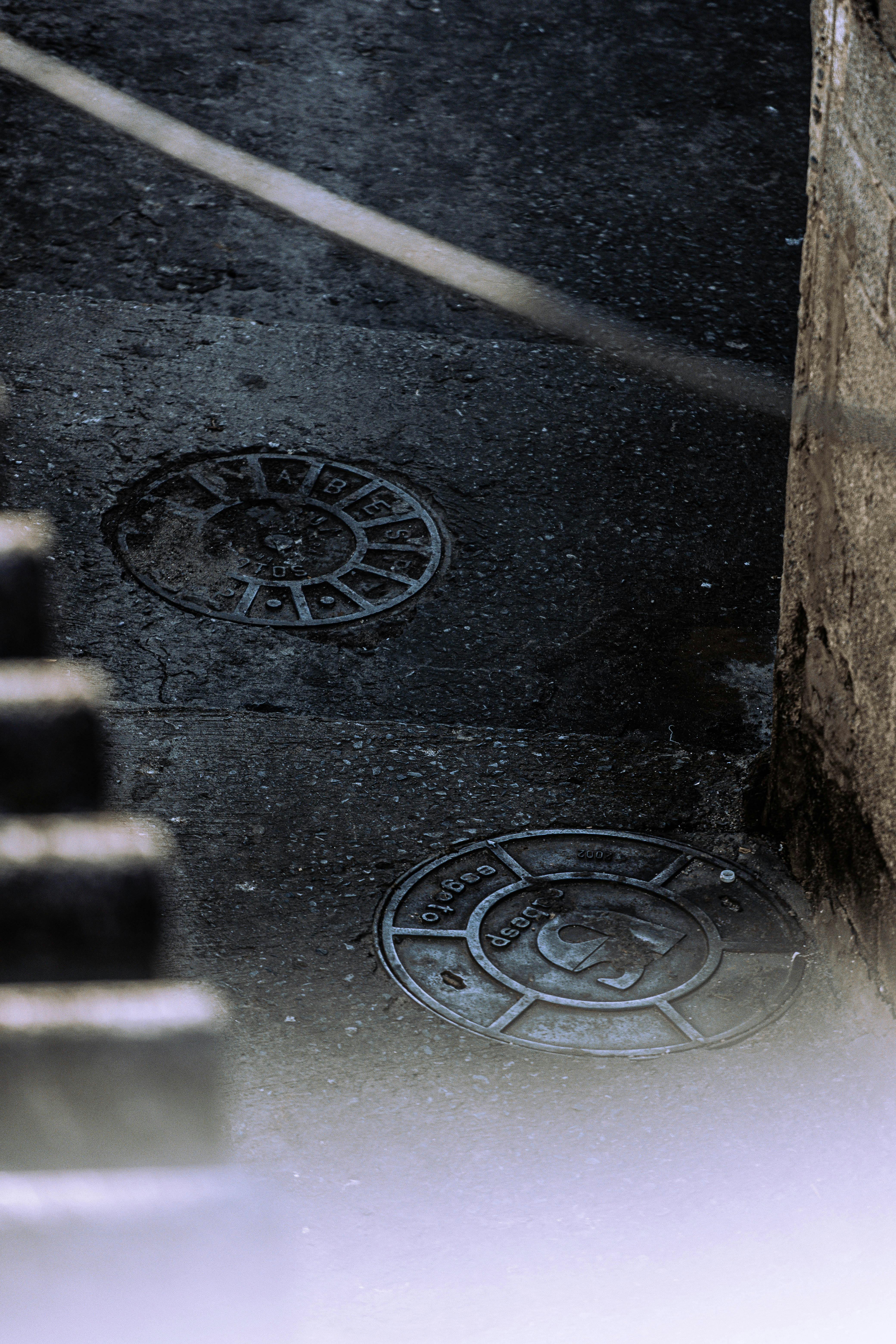 Manholes Photos, Download The BEST Free Manholes Stock Photos & HD Images