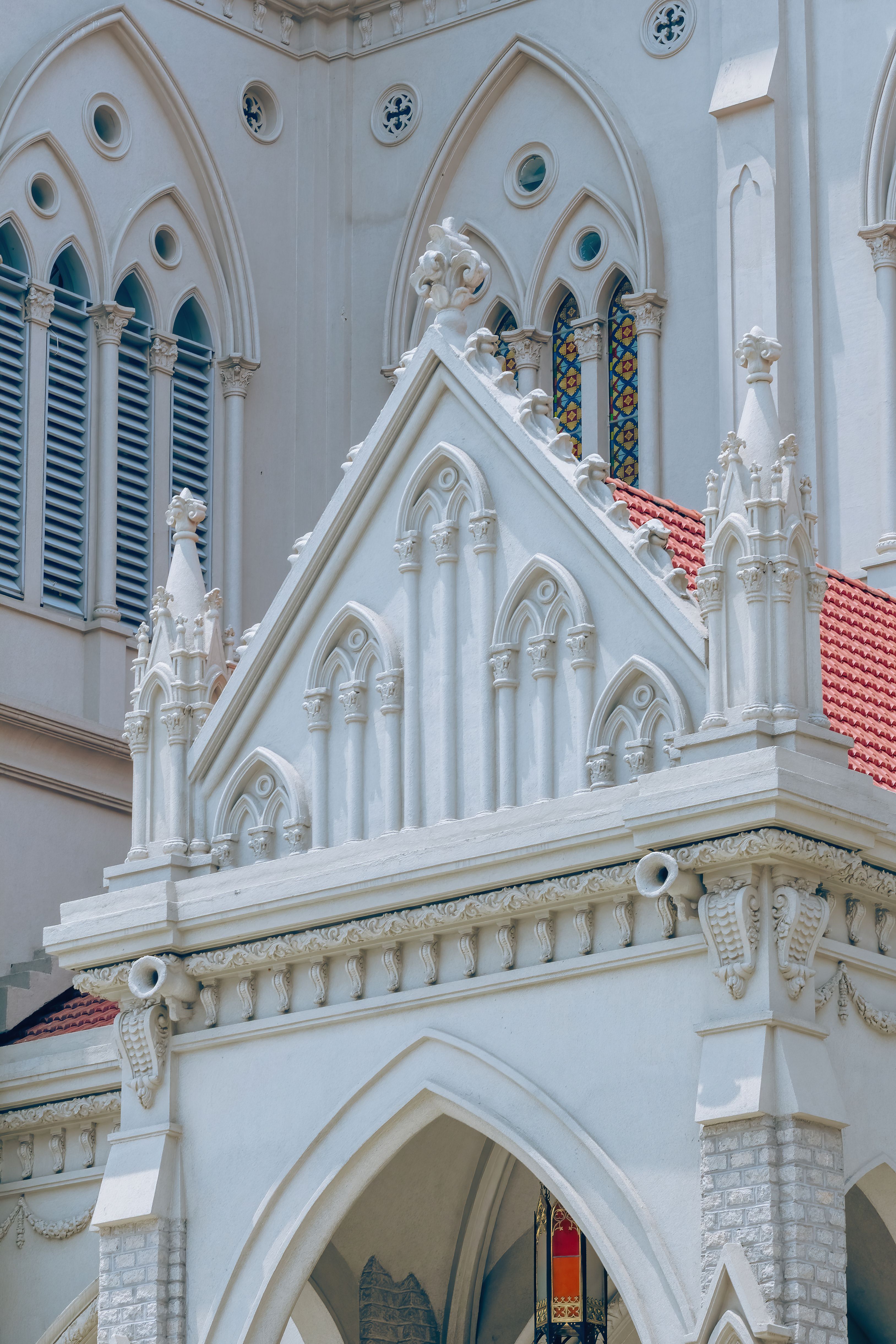 White Wall of Church · Free Stock Photo