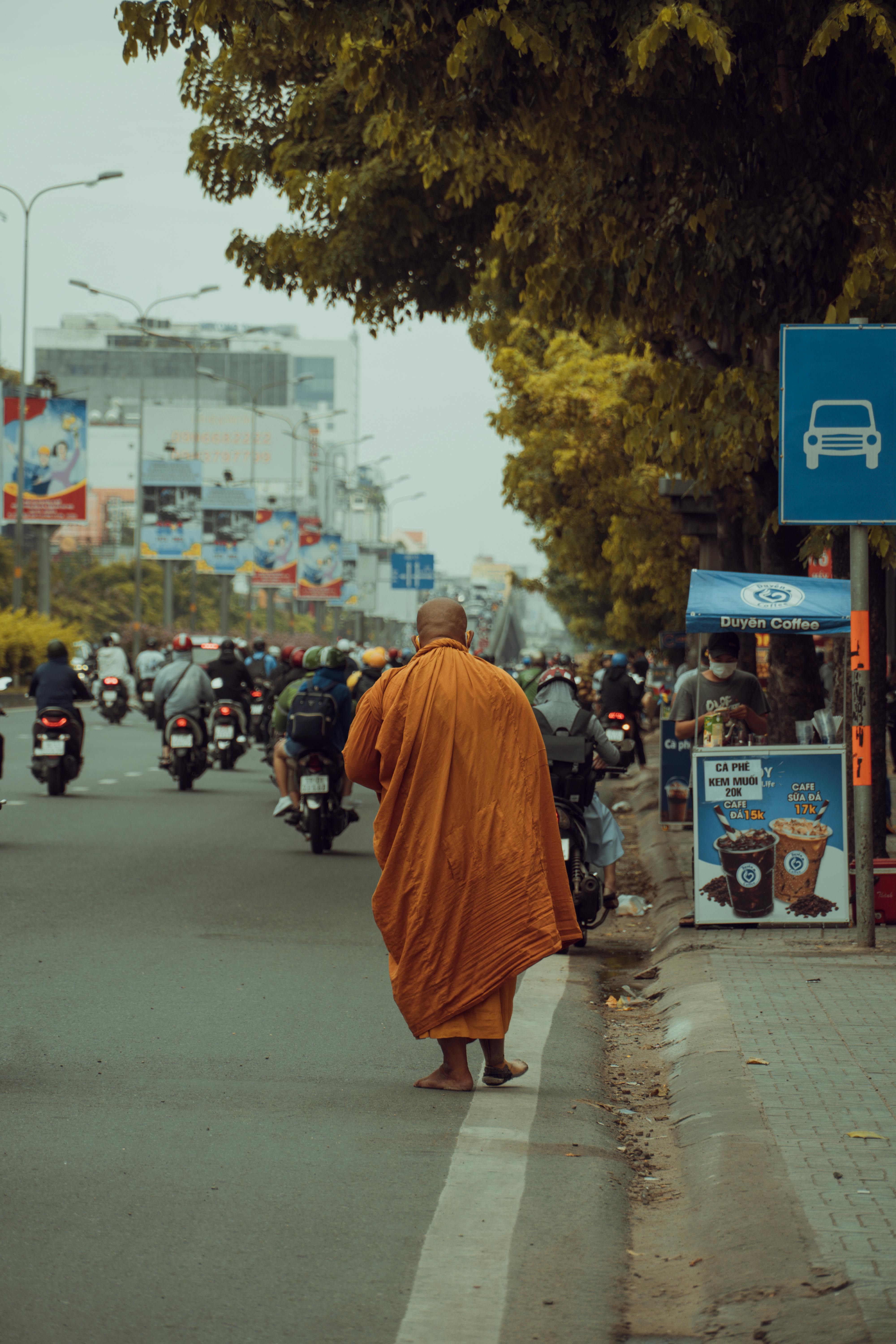 Monk on Street · Free Stock Photo