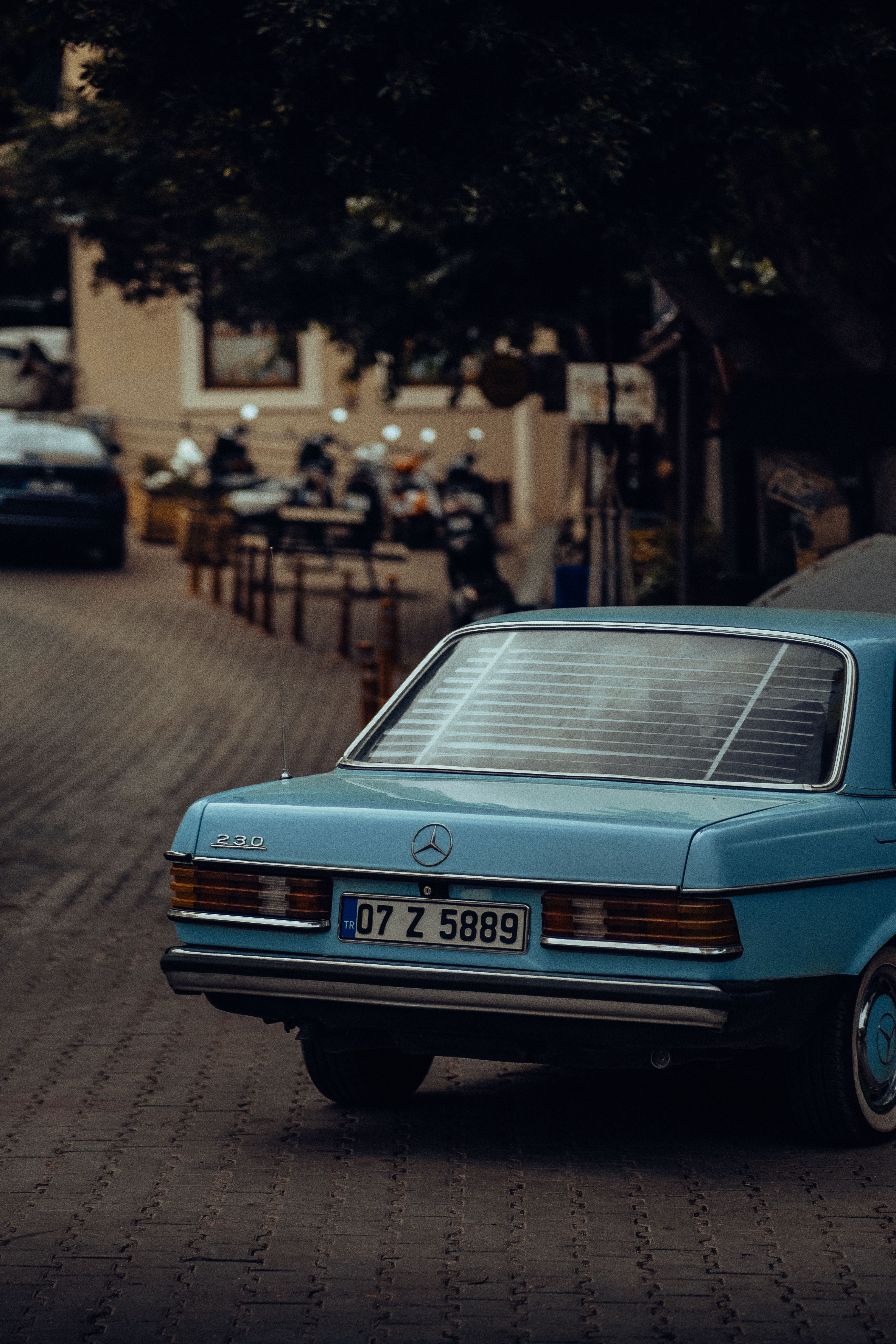 Green Old-fashioned Mercedes Parked on Street · Free Stock Photo