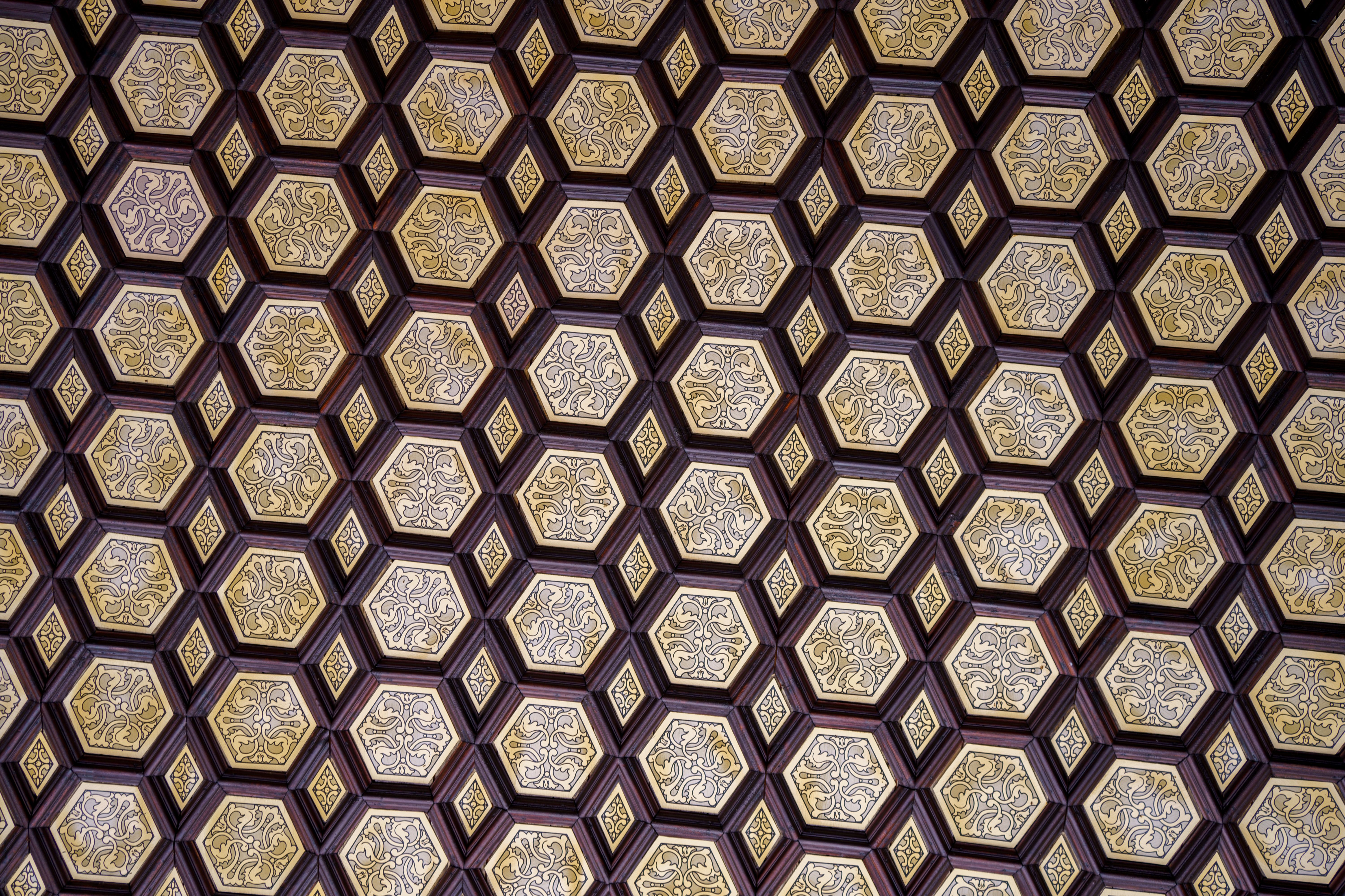 A Hexagonal Patter on a Wall · Free Stock Photo