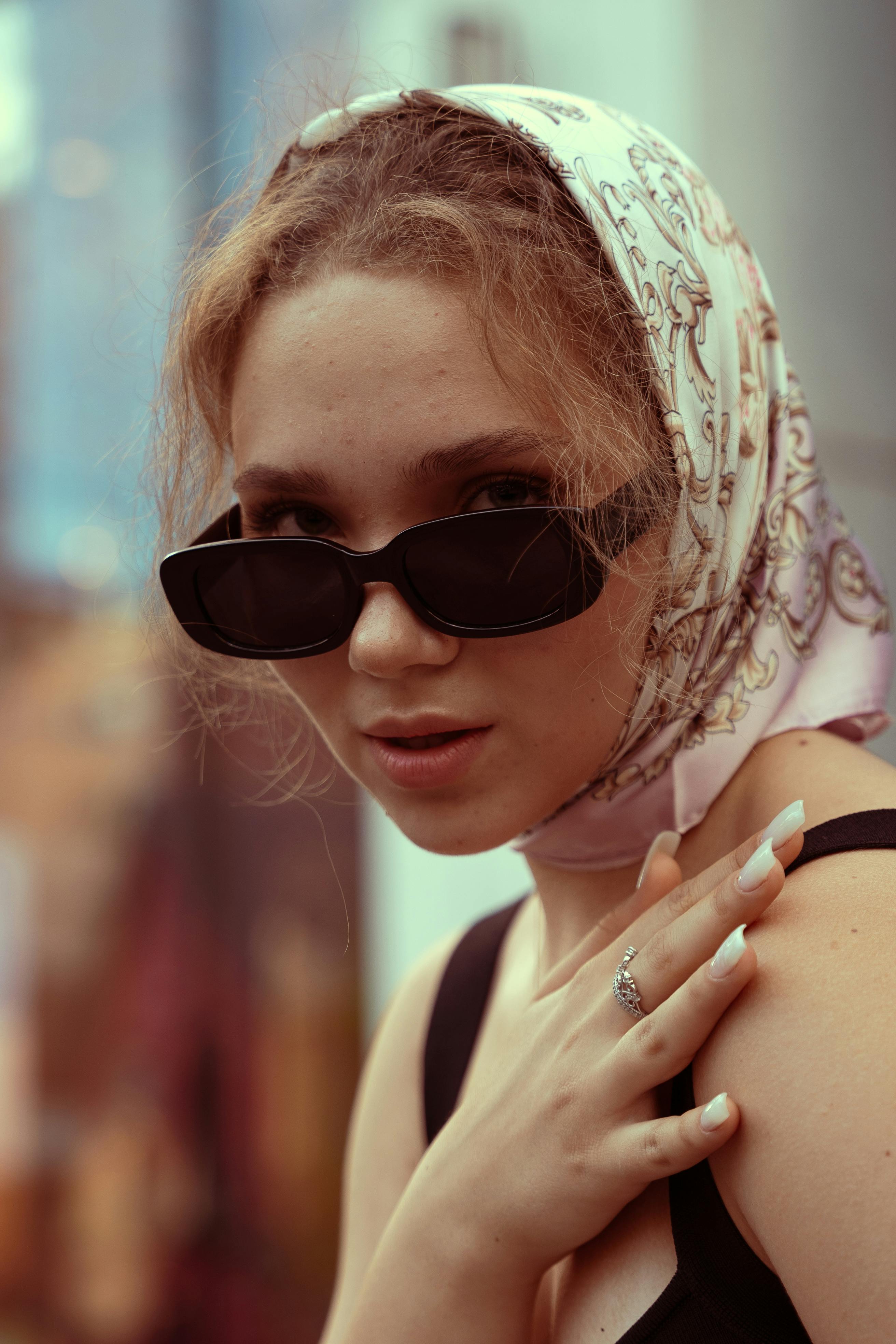 Elegant Style Model in Headscarf and Sunglasses · Free Stock Photo