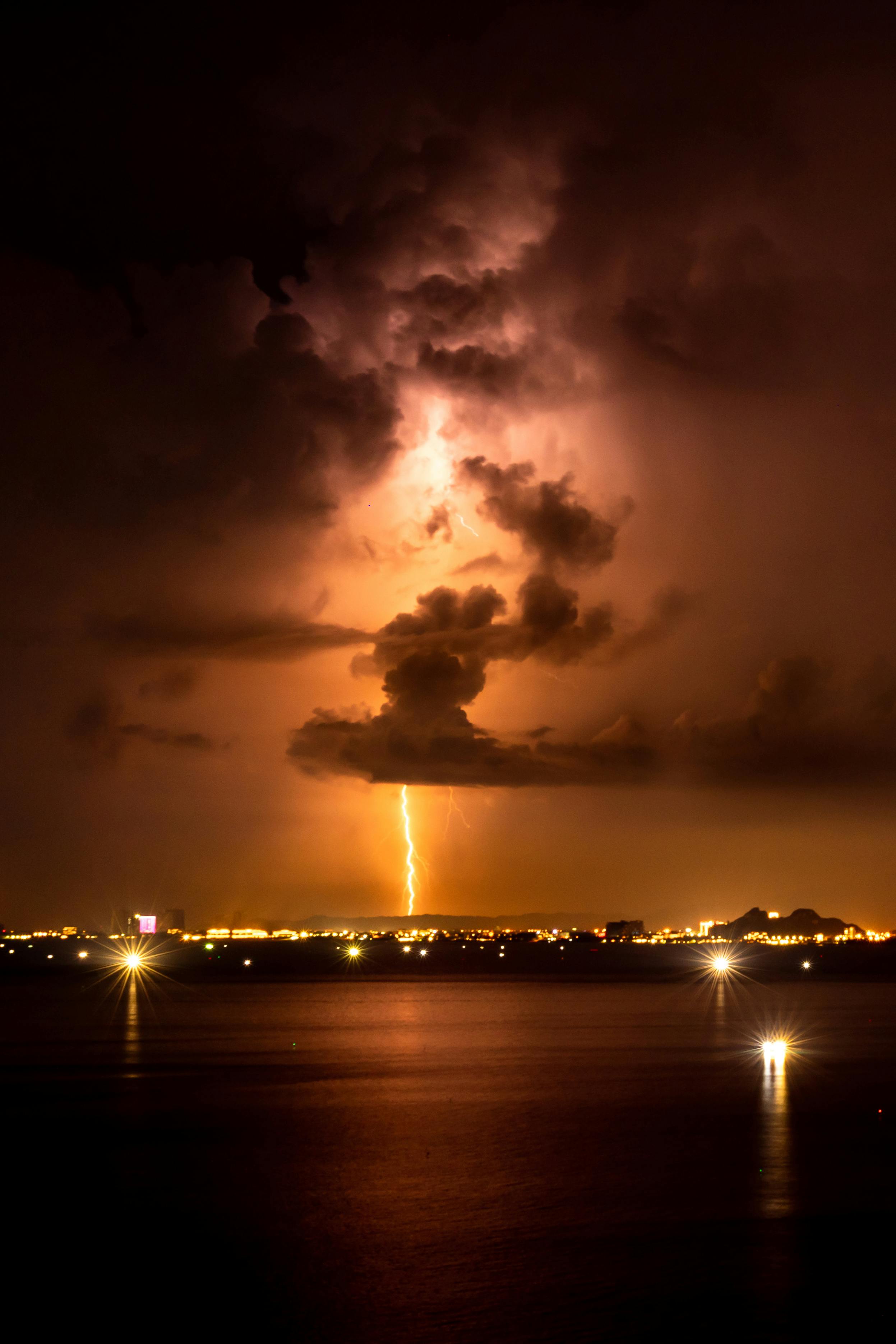 Lightning Strike At Night · Free Stock Photo