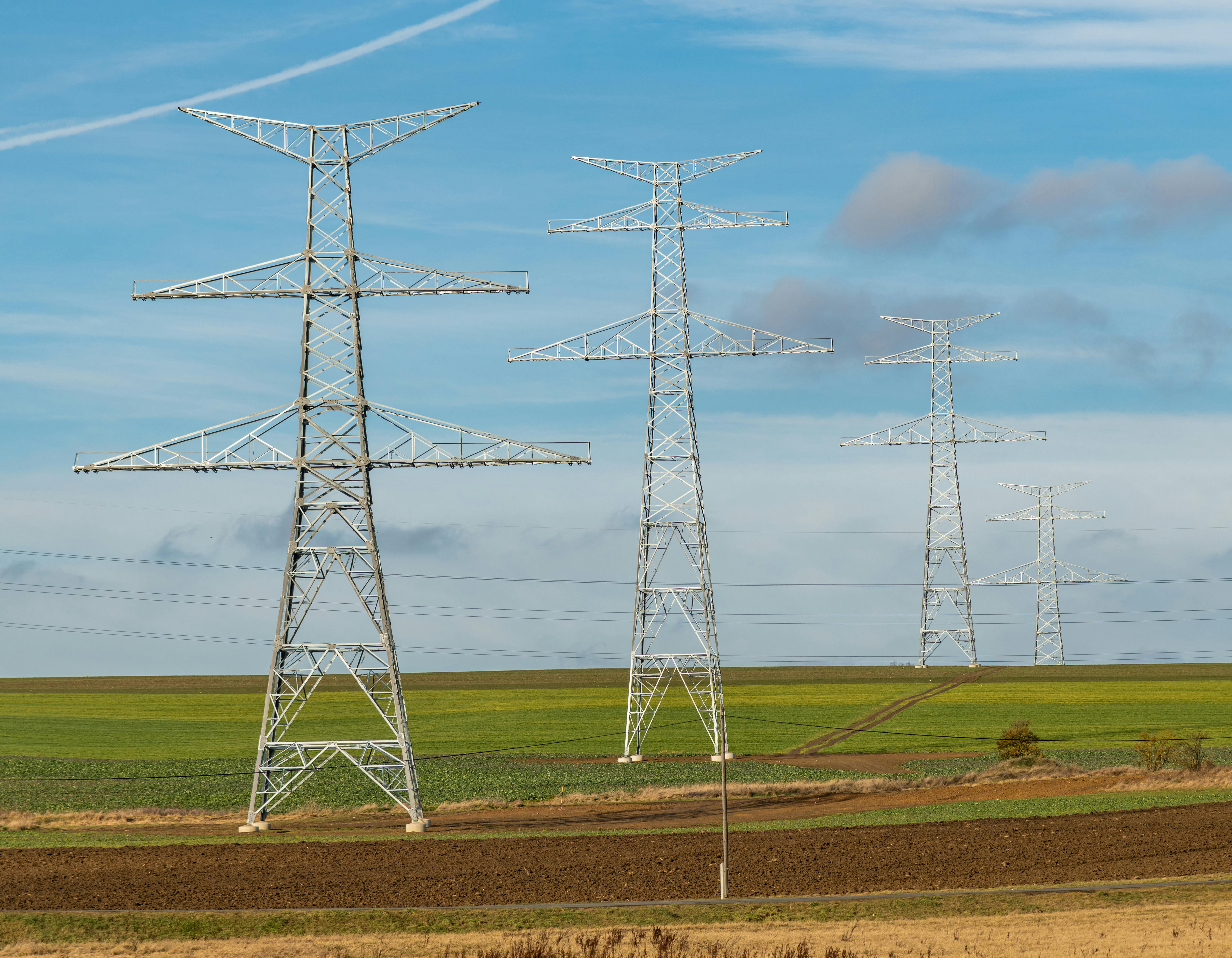 Aerial Cabling Photos, Download The BEST Free Aerial Cabling Stock ...