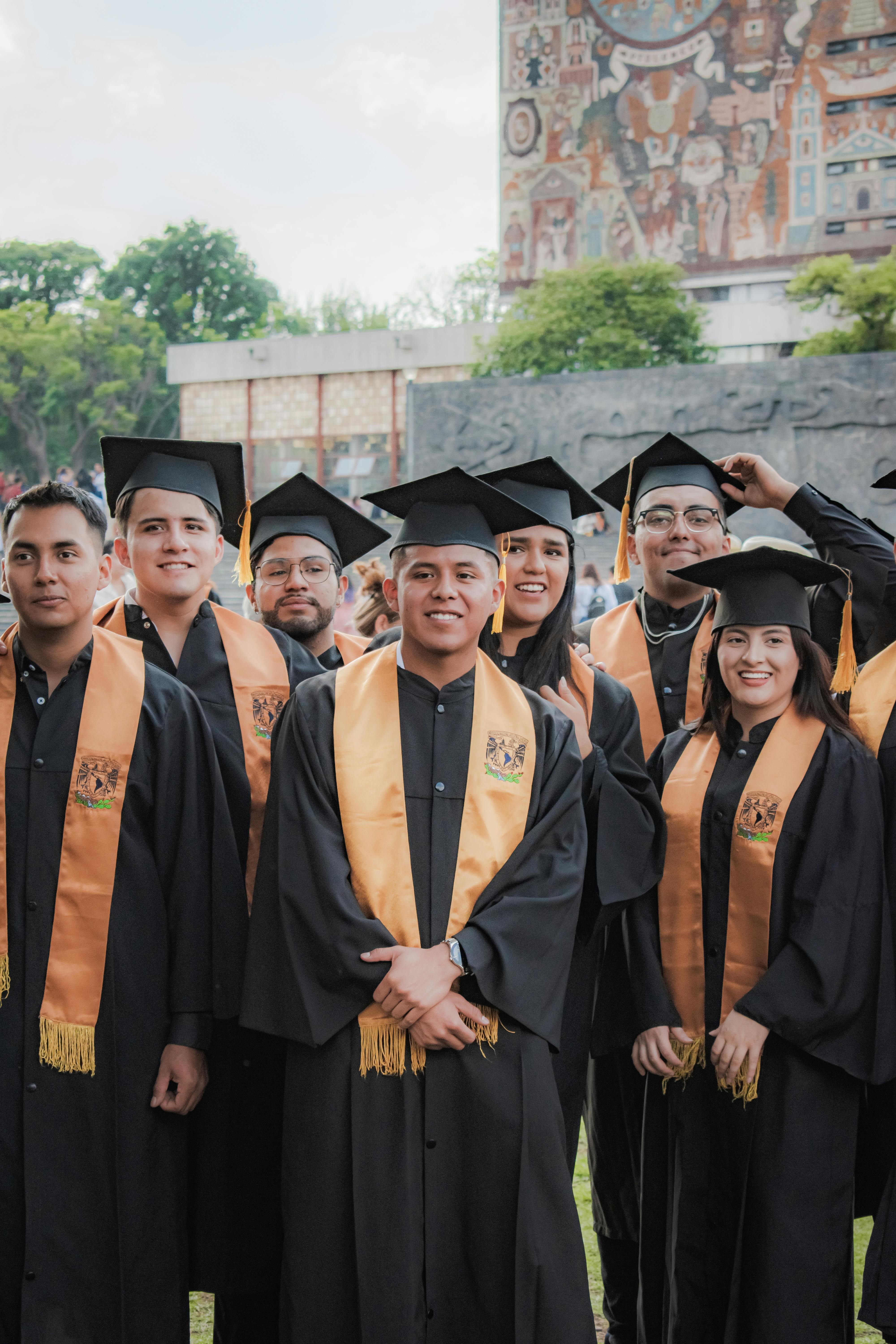 UNAM Graduates Standing Together · Free Stock Photo