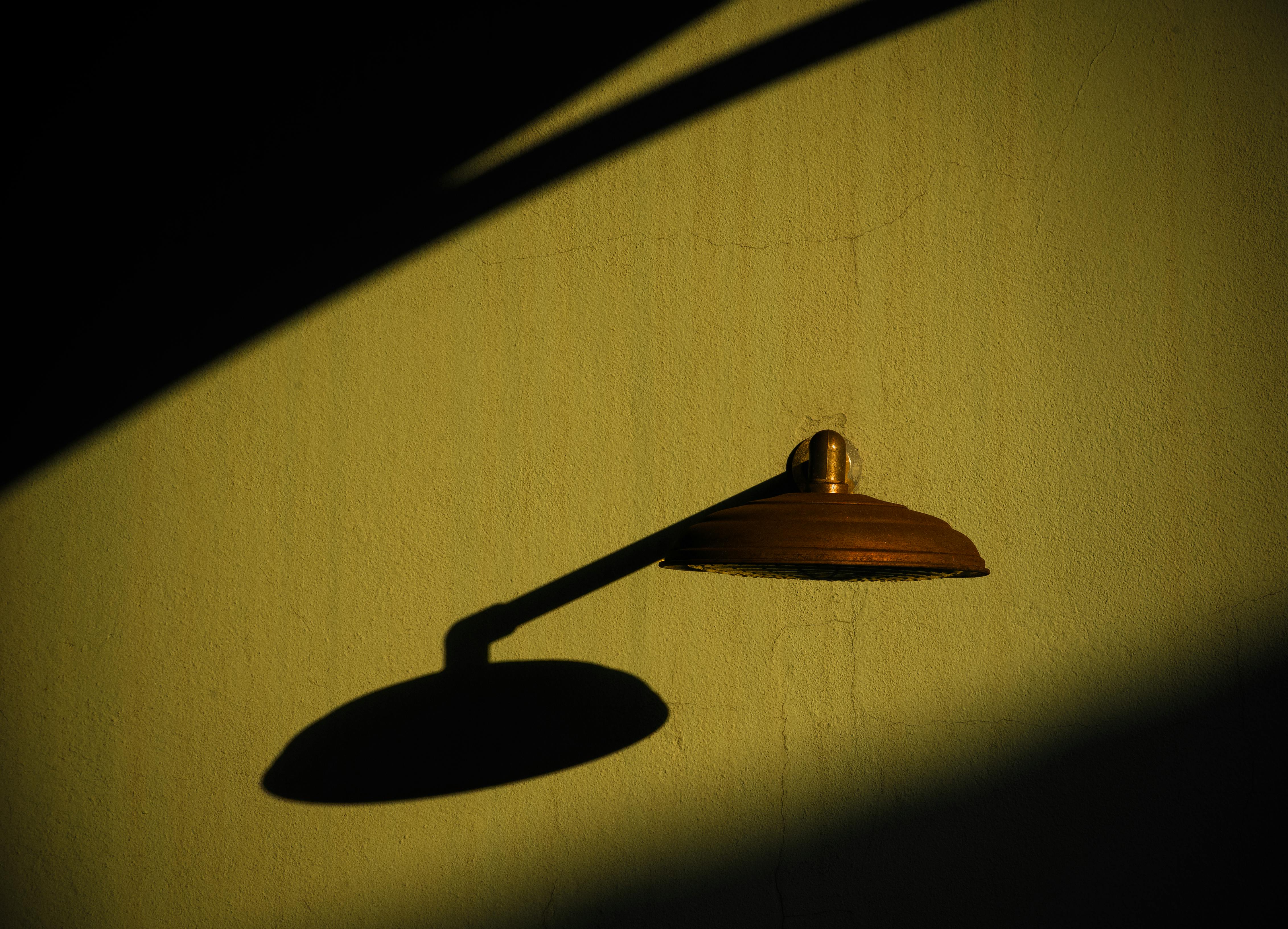 Lamp on Wall · Free Stock Photo