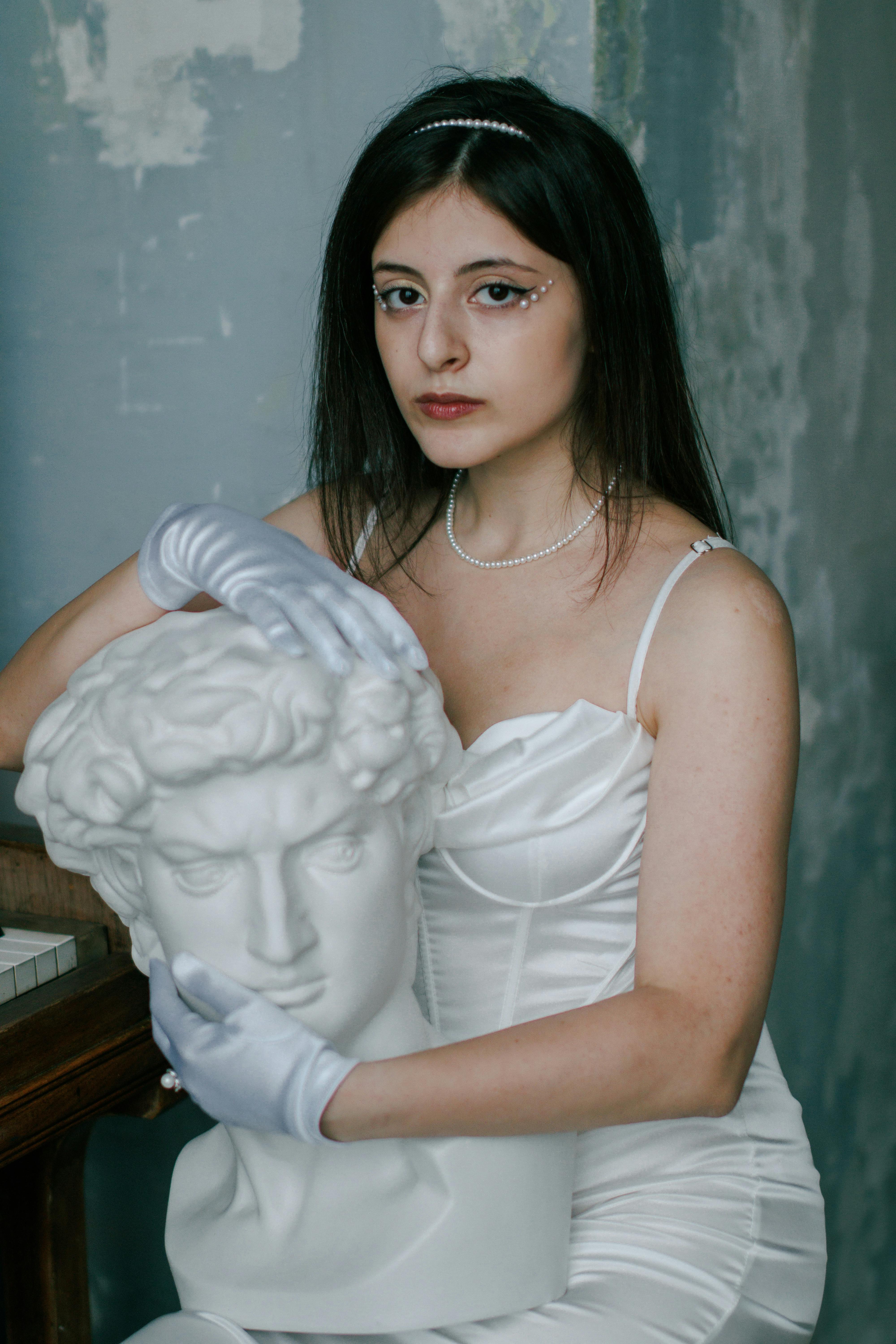 Busts Lady Photos, Download The BEST Free Busts Lady Stock Photos & HD ...