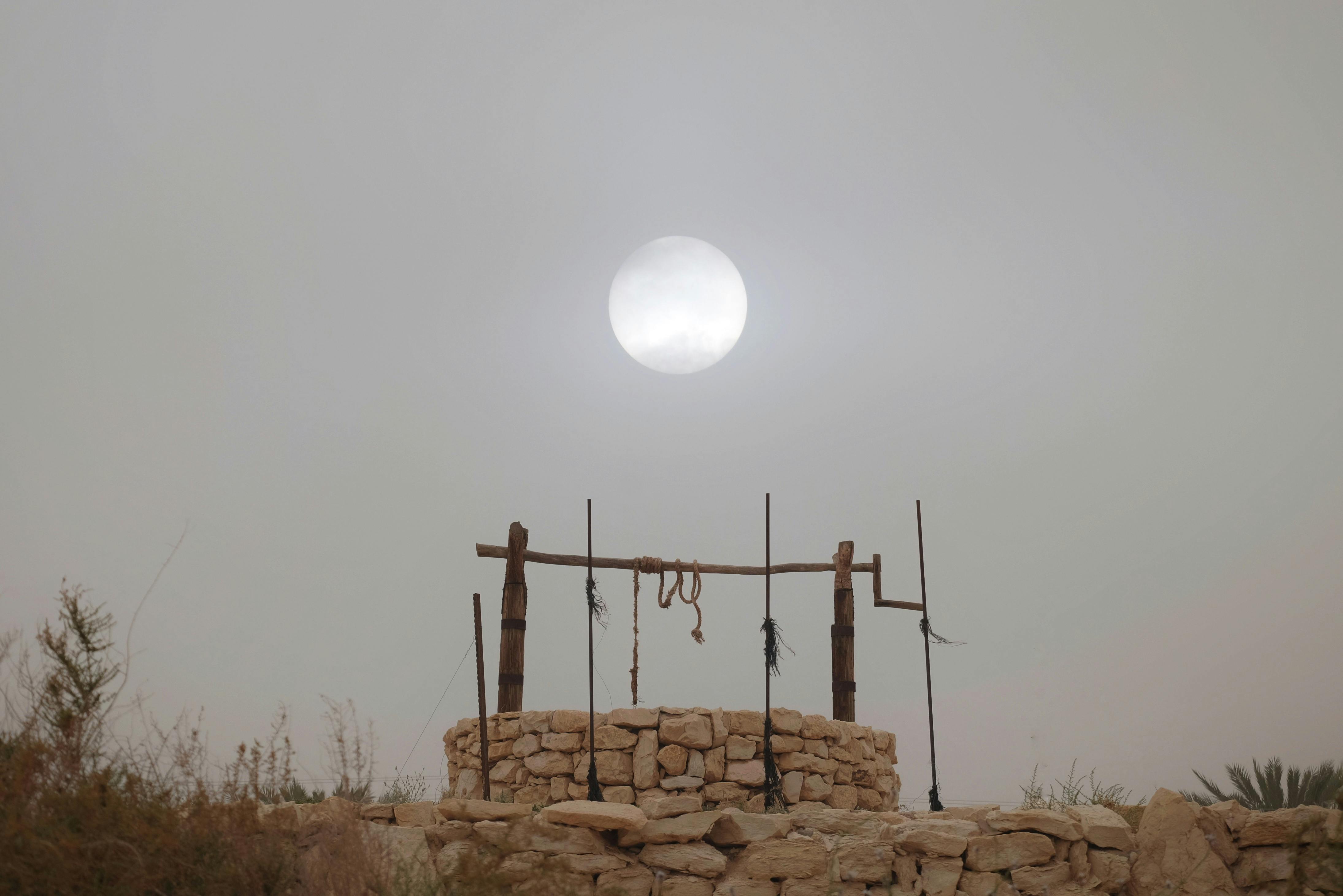 Gusher Well Photos, Download The BEST Free Gusher Well Stock Photos ...