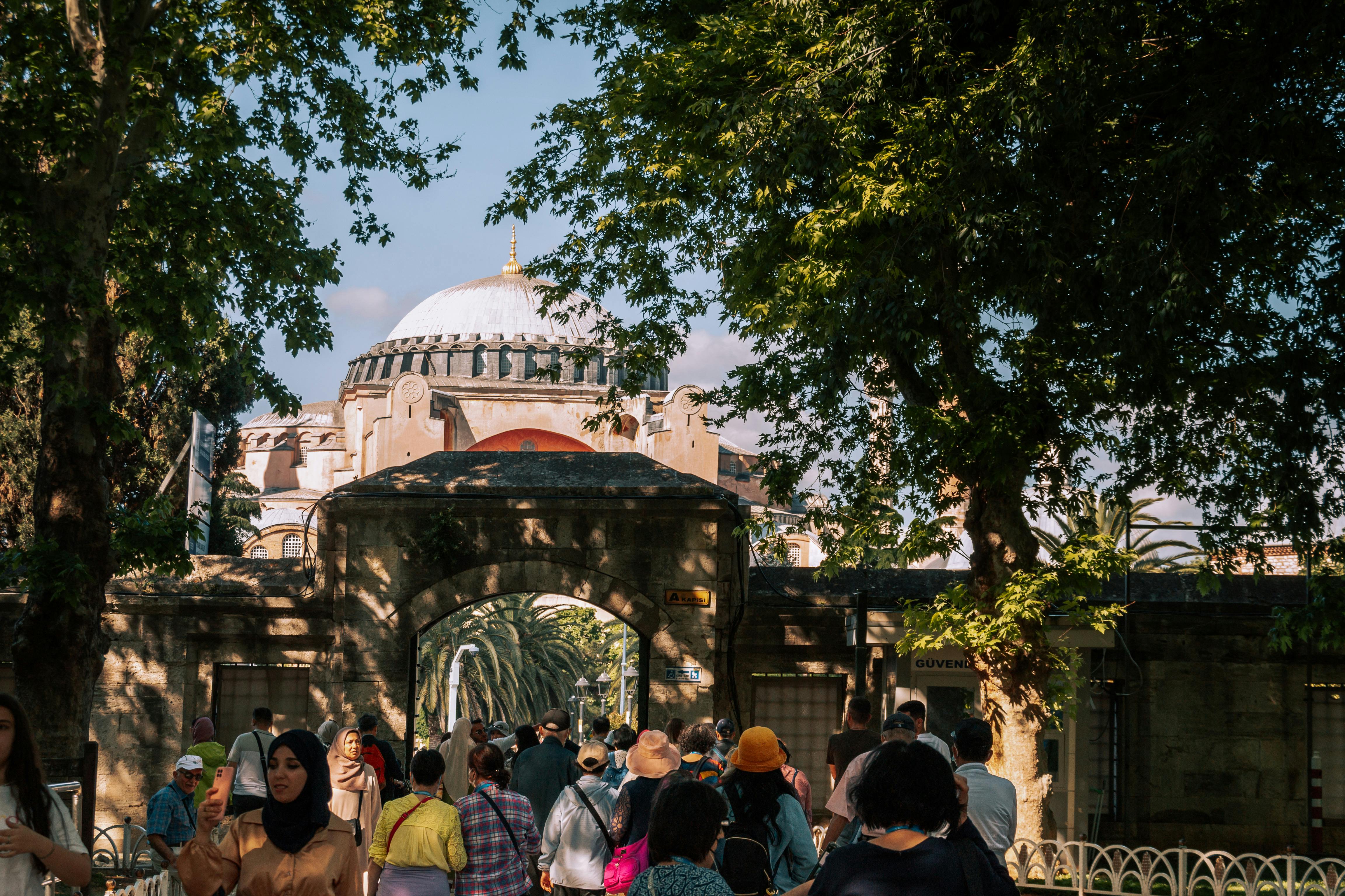 People Going to Mosque · Free Stock Photo