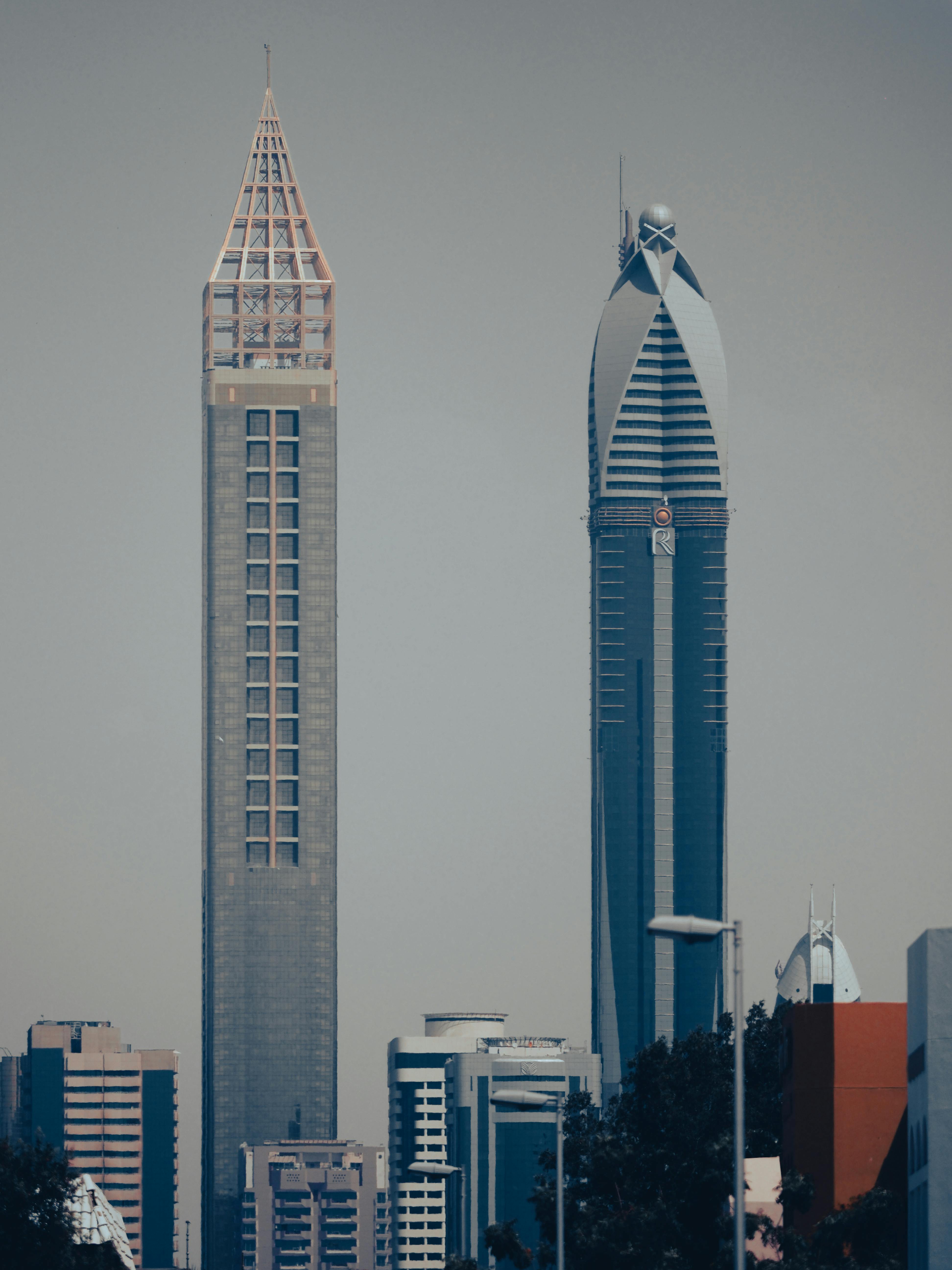 Rose Tower in Dubai · Free Stock Photo