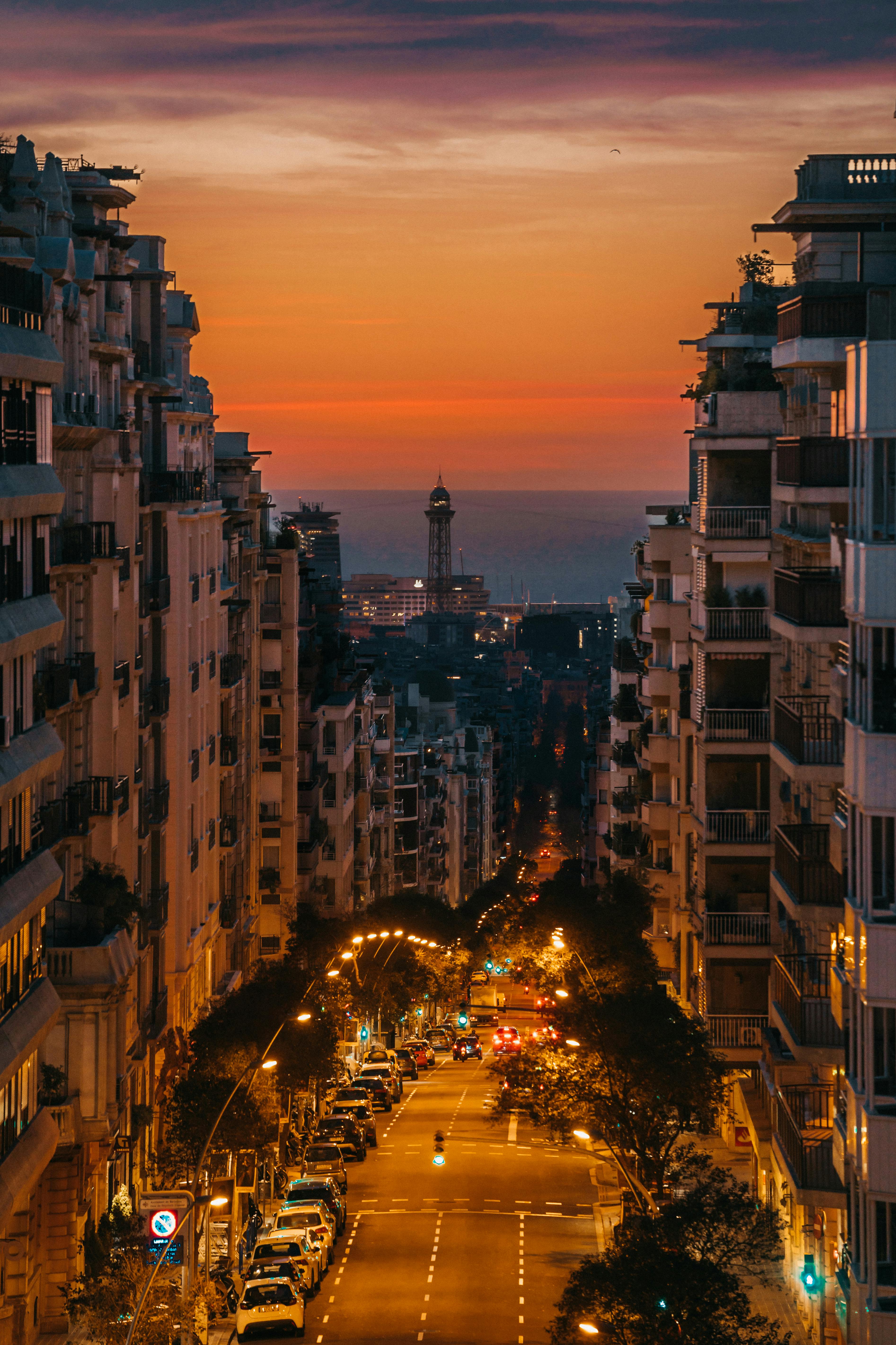 Puesta De Sol En Barcelona · Foto de stock gratuita