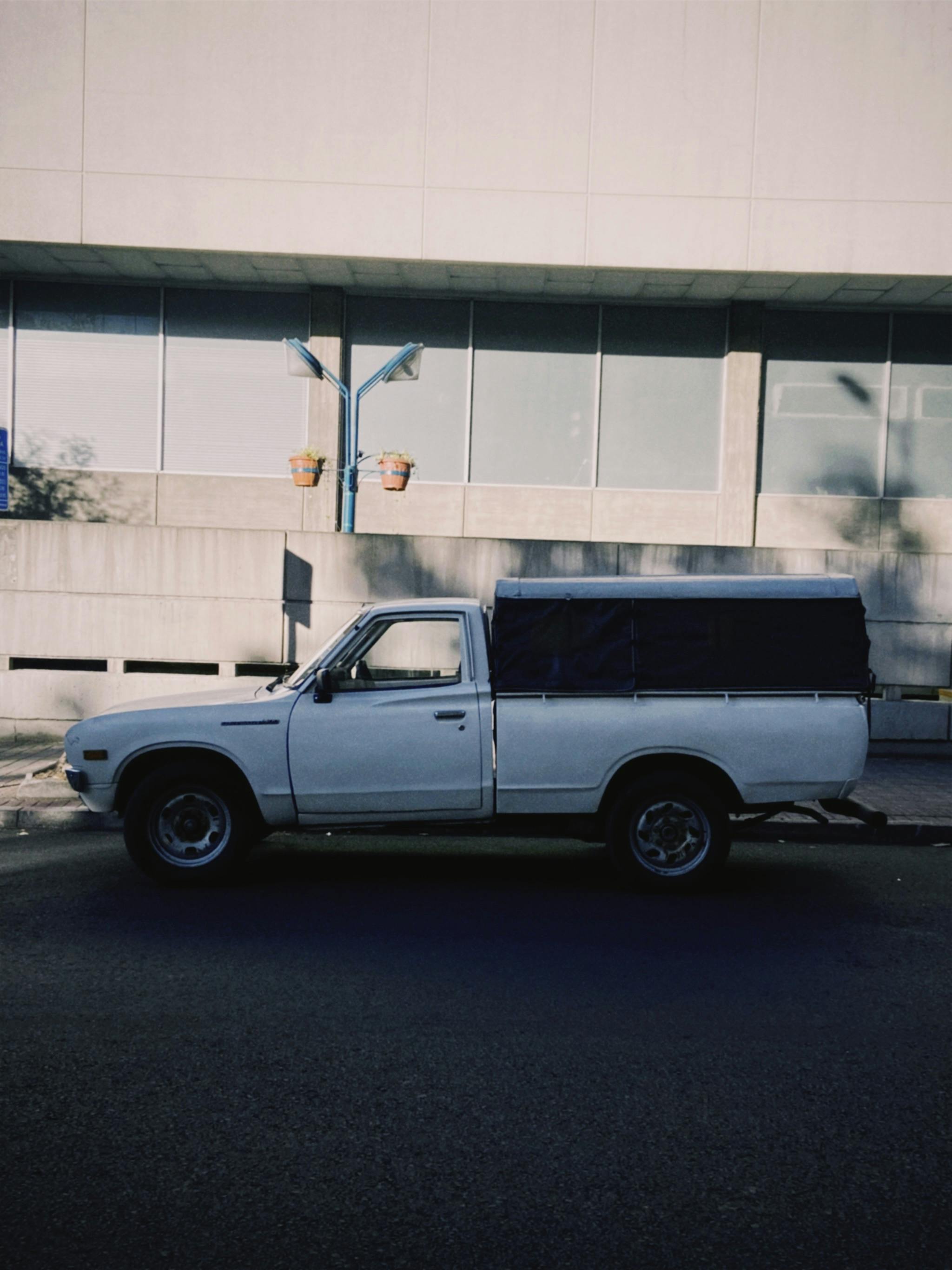 Pick Up Truck on Street · Free Stock Photo