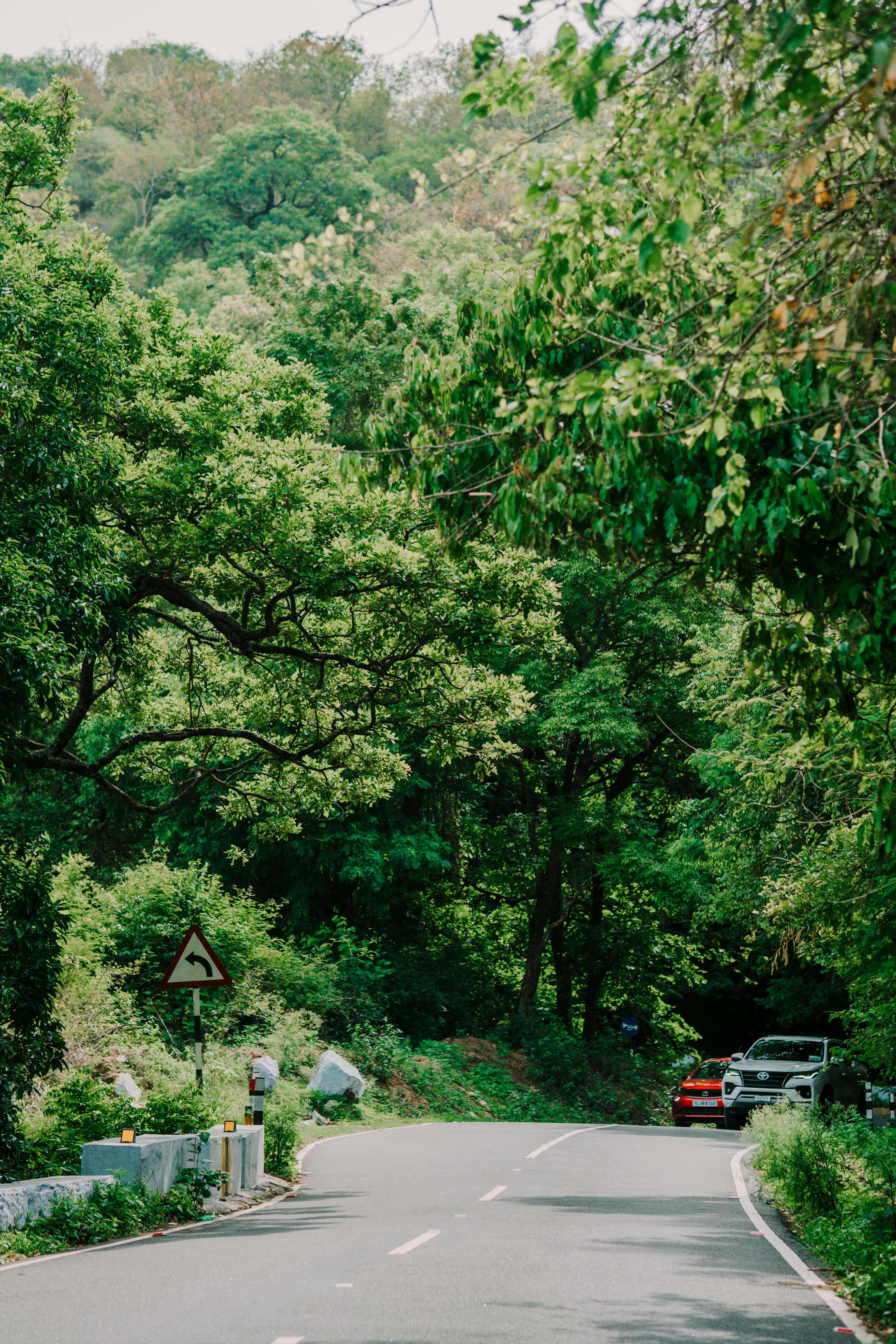 Car Running on Road · Free Stock Photo
