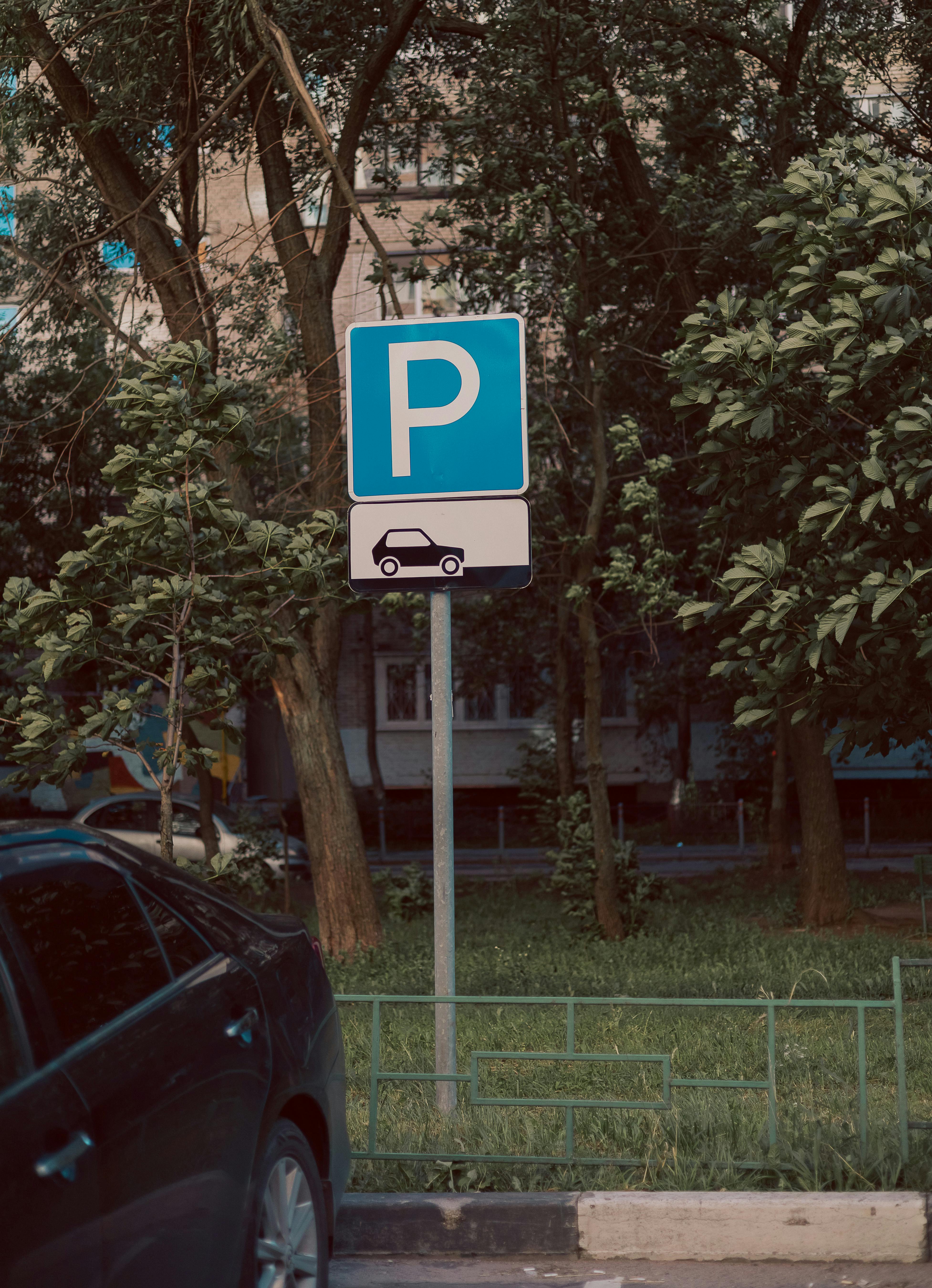 Parking Road Sign · Free Stock Photo