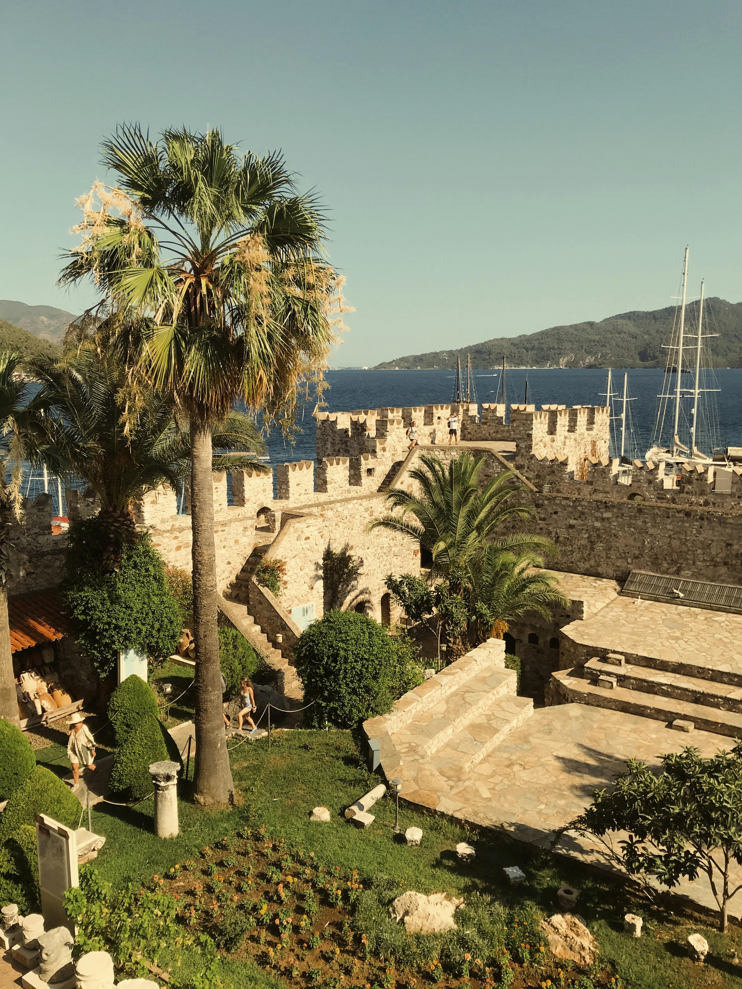 Osu Castle Photos, Download The BEST Free Osu Castle Stock Photos & HD ...