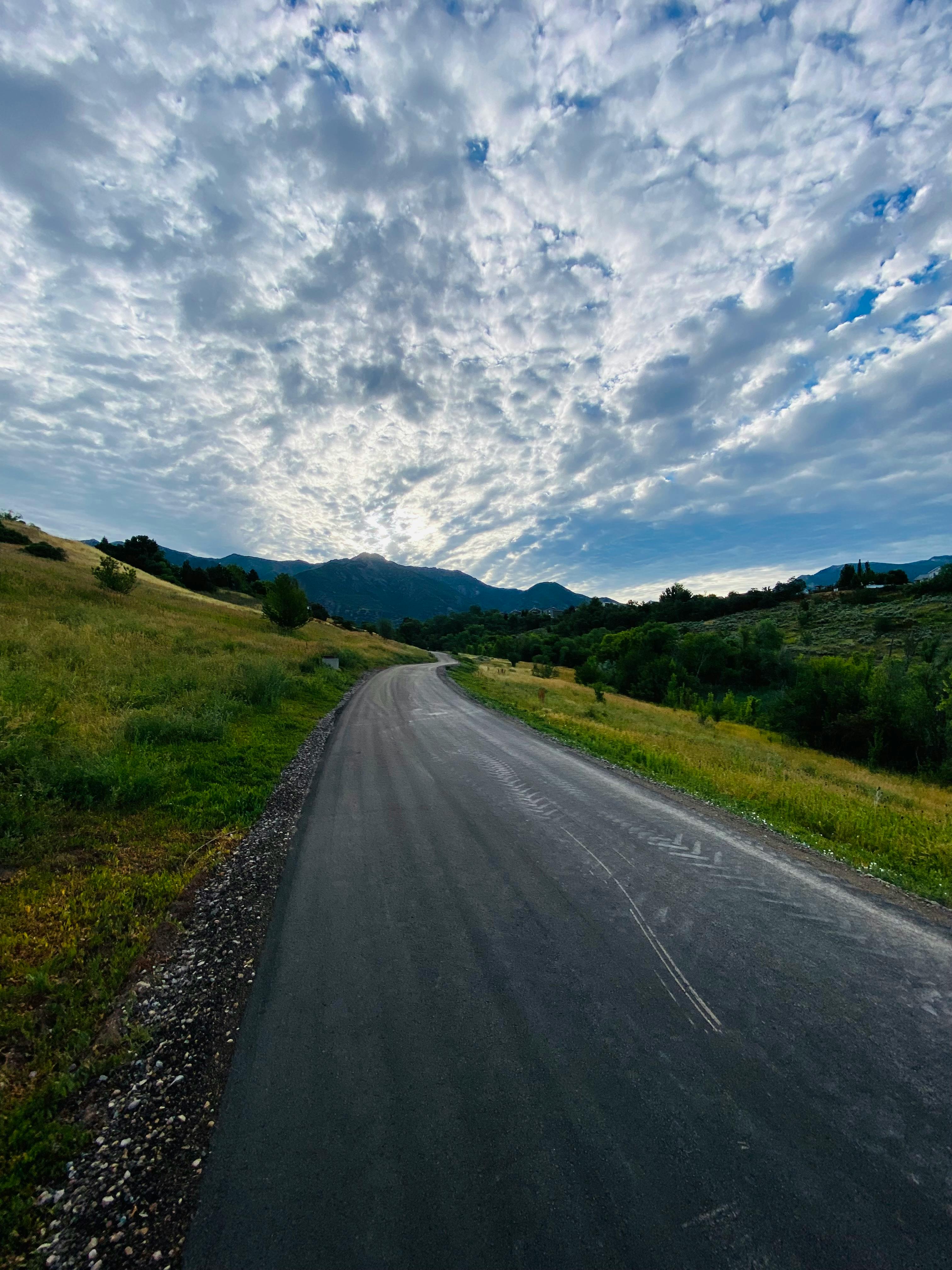 Rural Road Leading to Mountains · Free Stock Photo