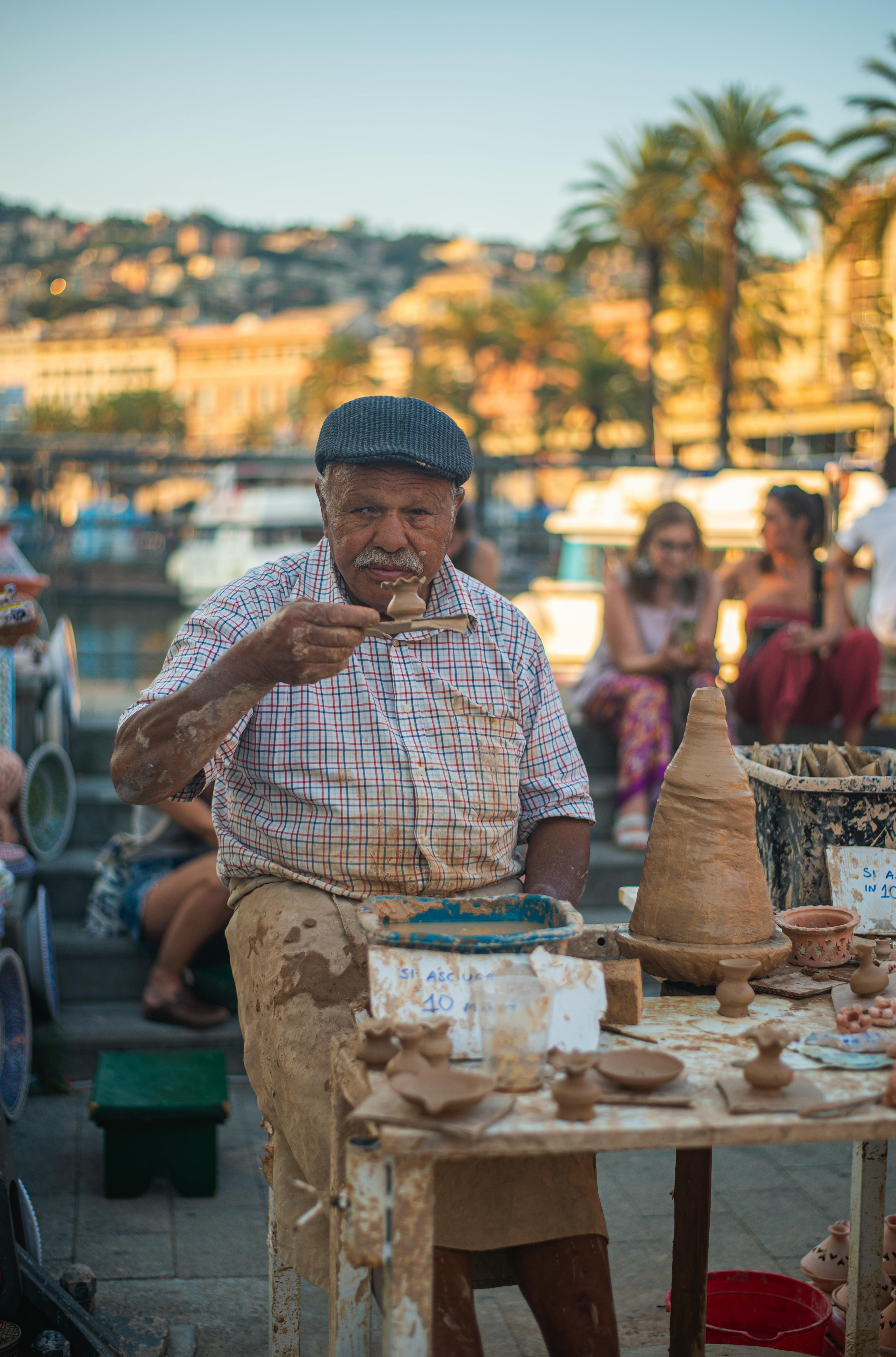 pottery man · Free Stock Photo