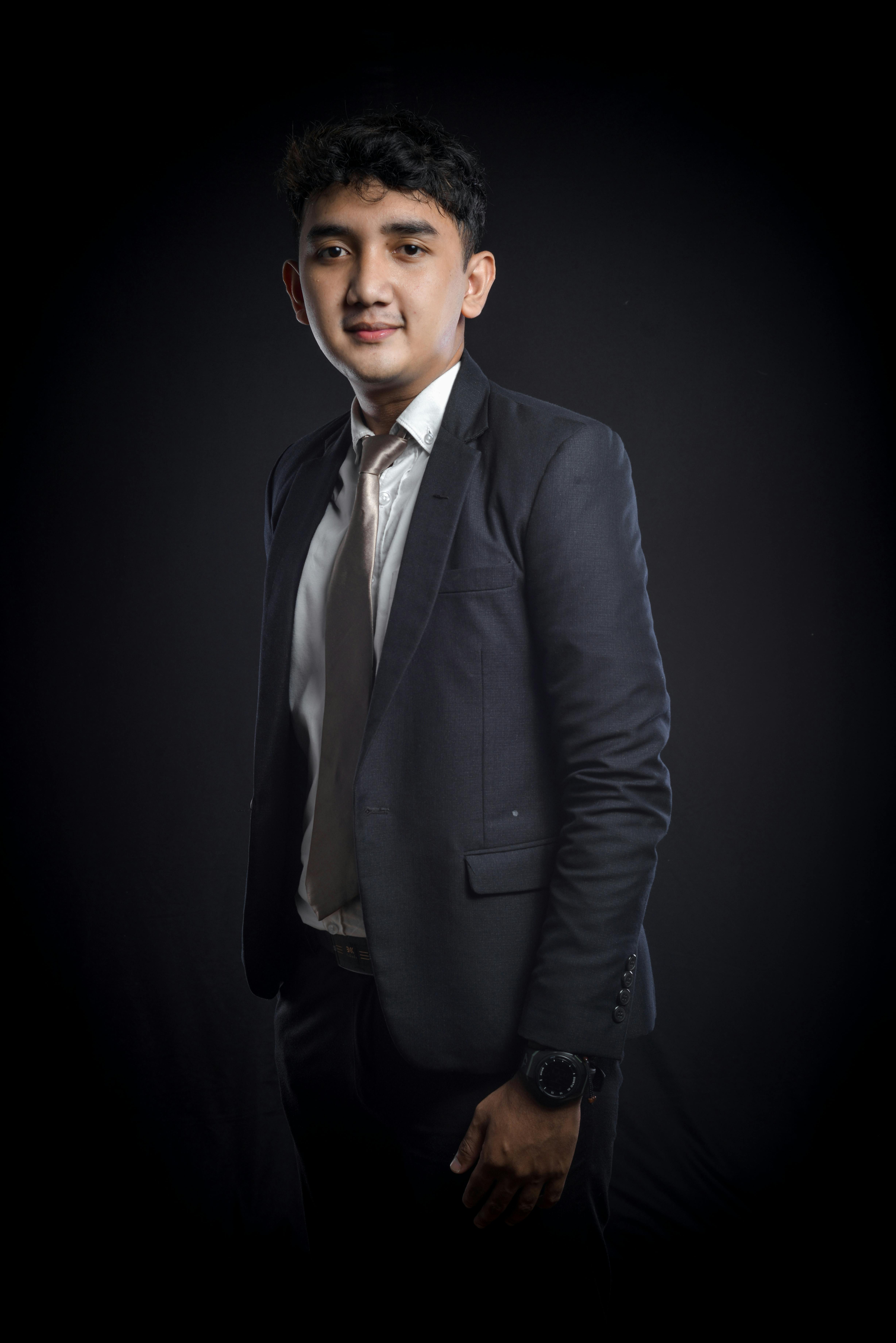 handsome businessman · Free Stock Photo