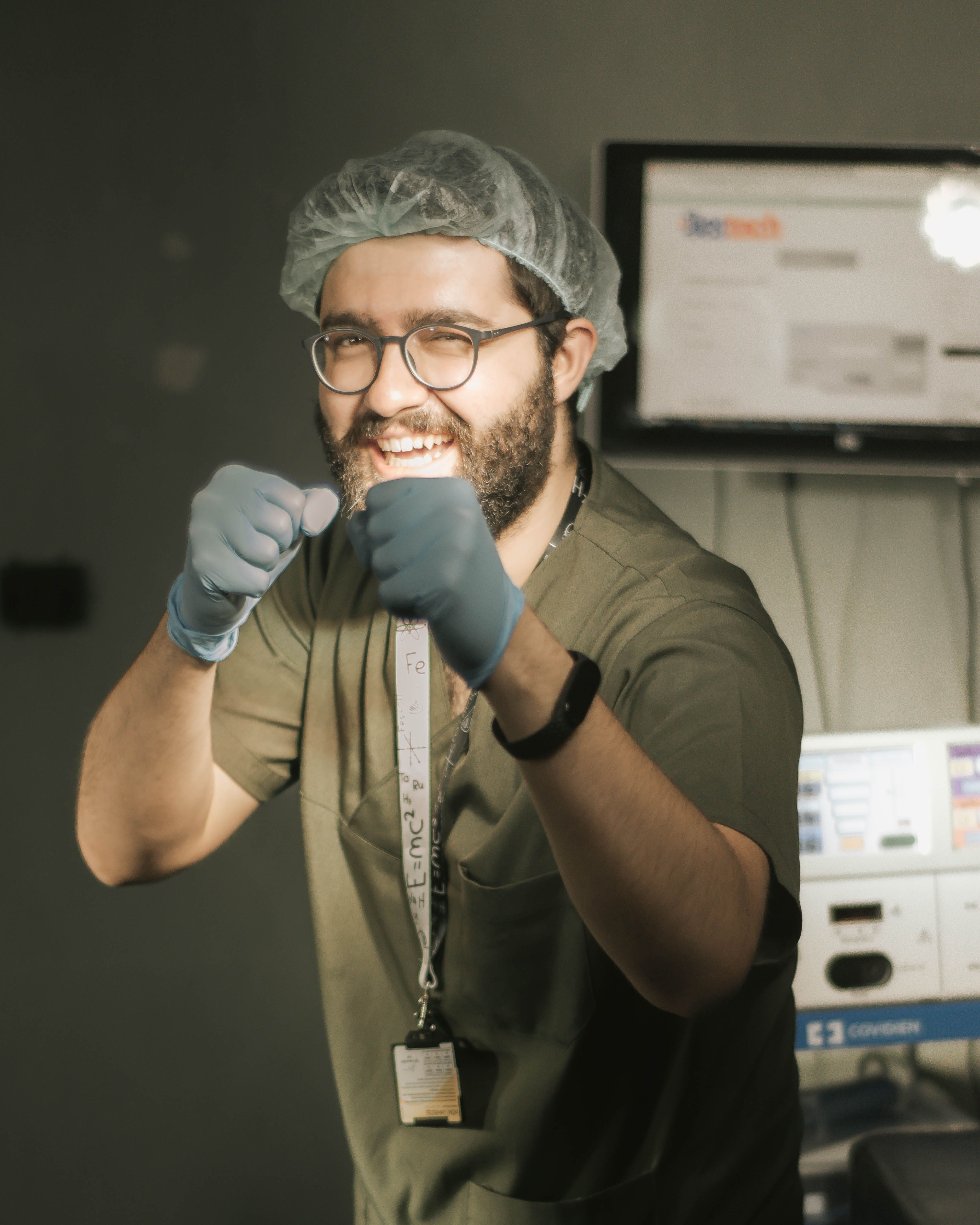 Hospital Pose Photos, Download The BEST Free Hospital Pose Stock Photos ...