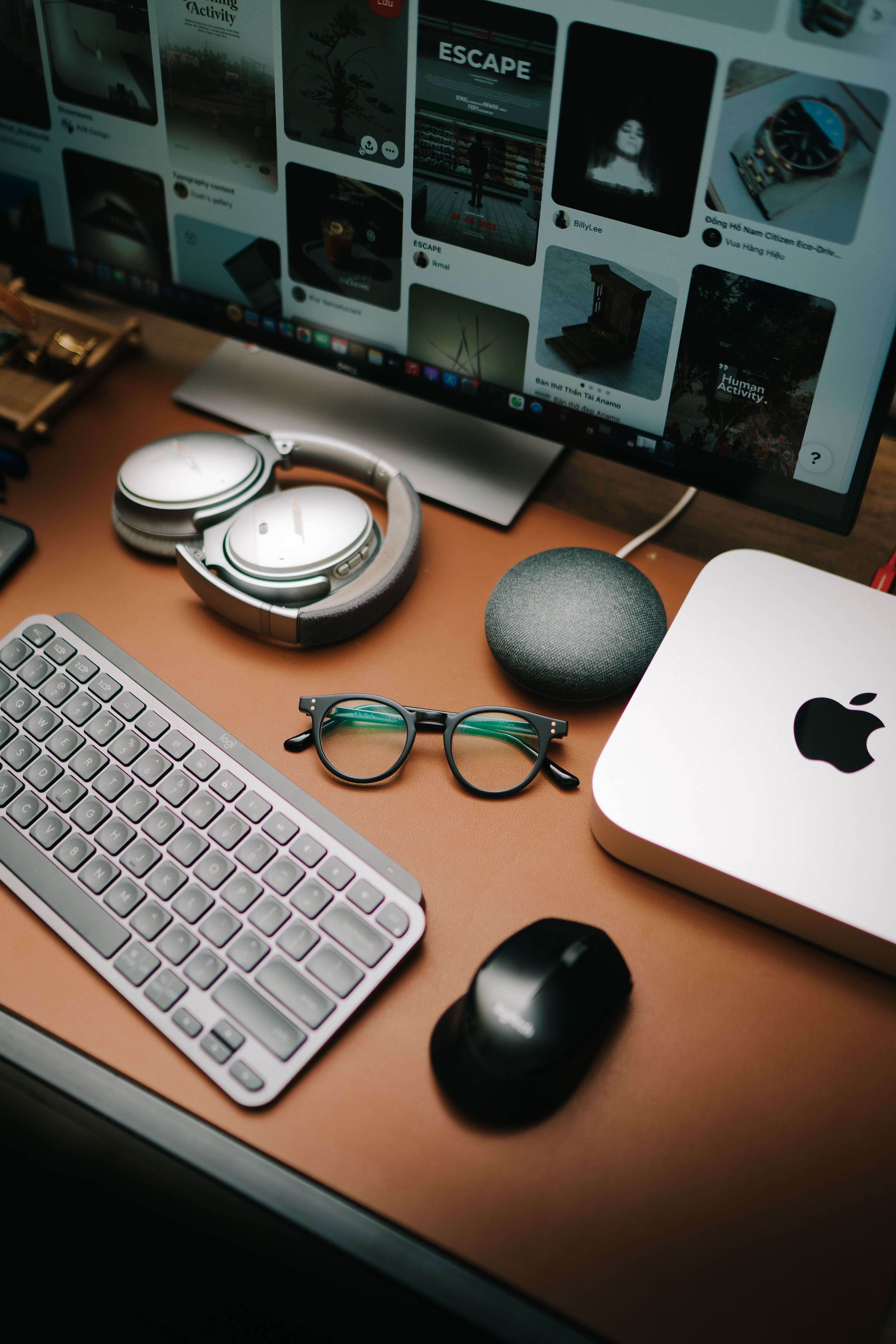 Close-Up Shot of Gaming Mouse and Keyboard · Free Stock Photo