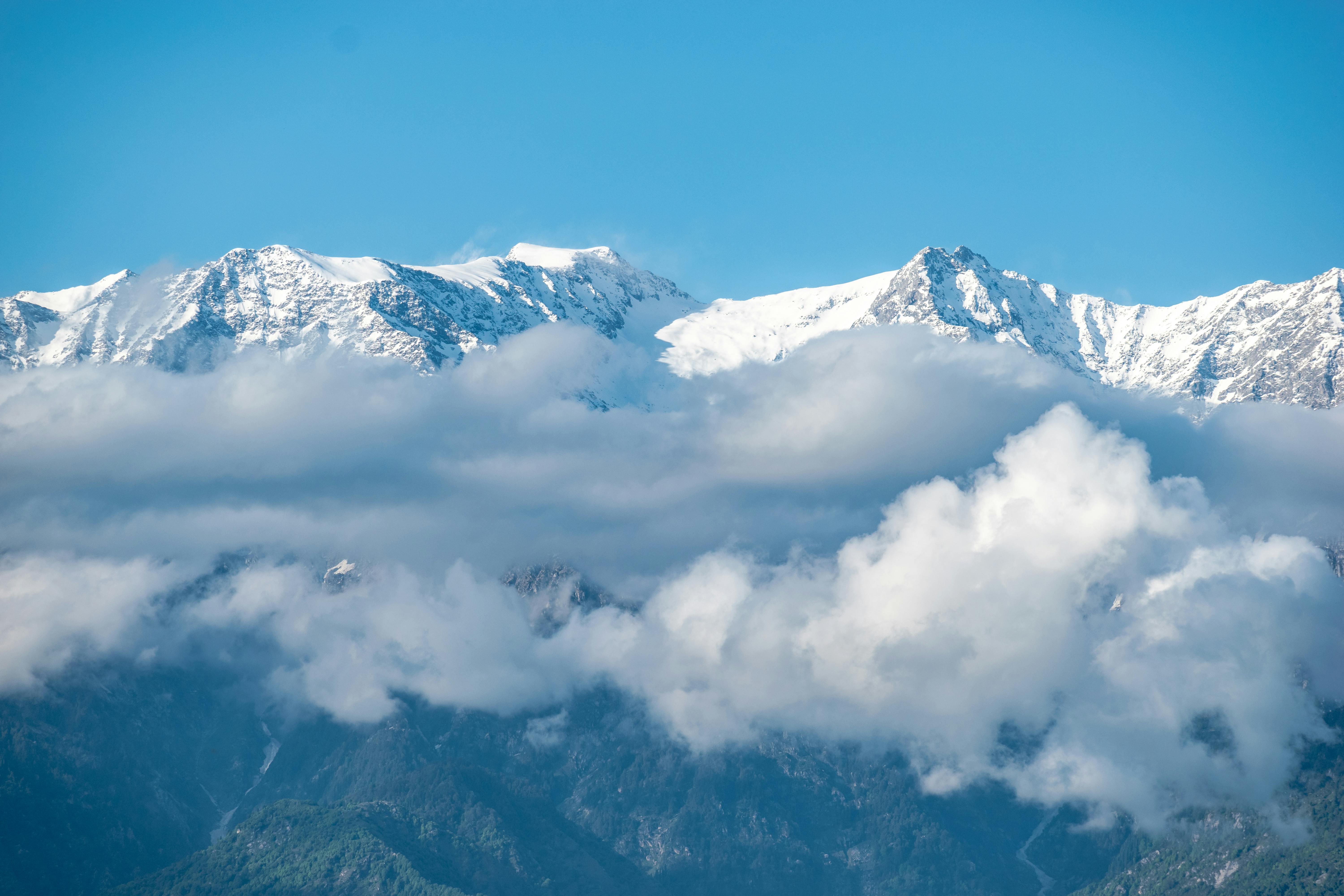 Person Falling Down the Mountain · Free Stock Photo