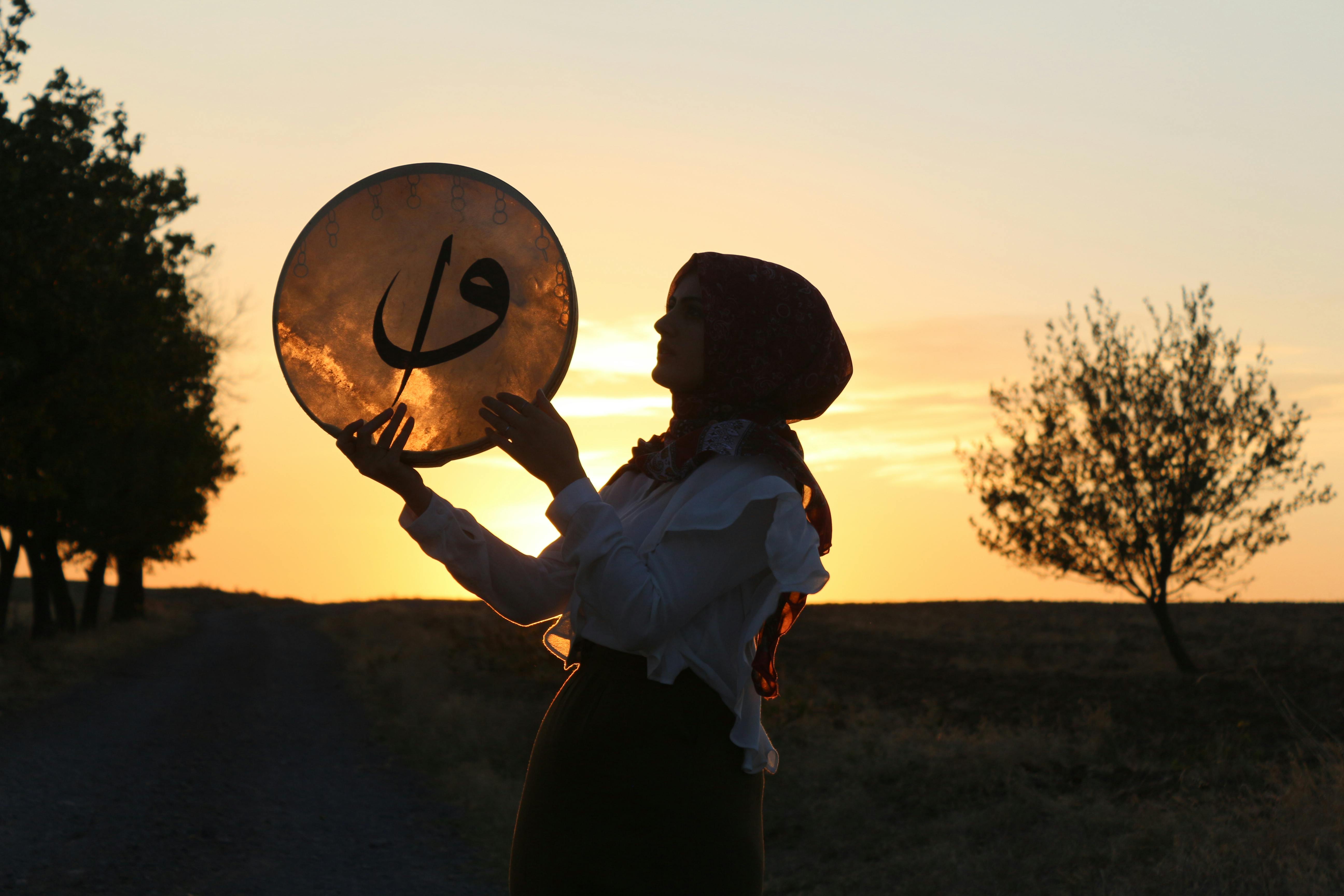 Plate Models Photos, Download The BEST Free Plate Models Stock Photos ...