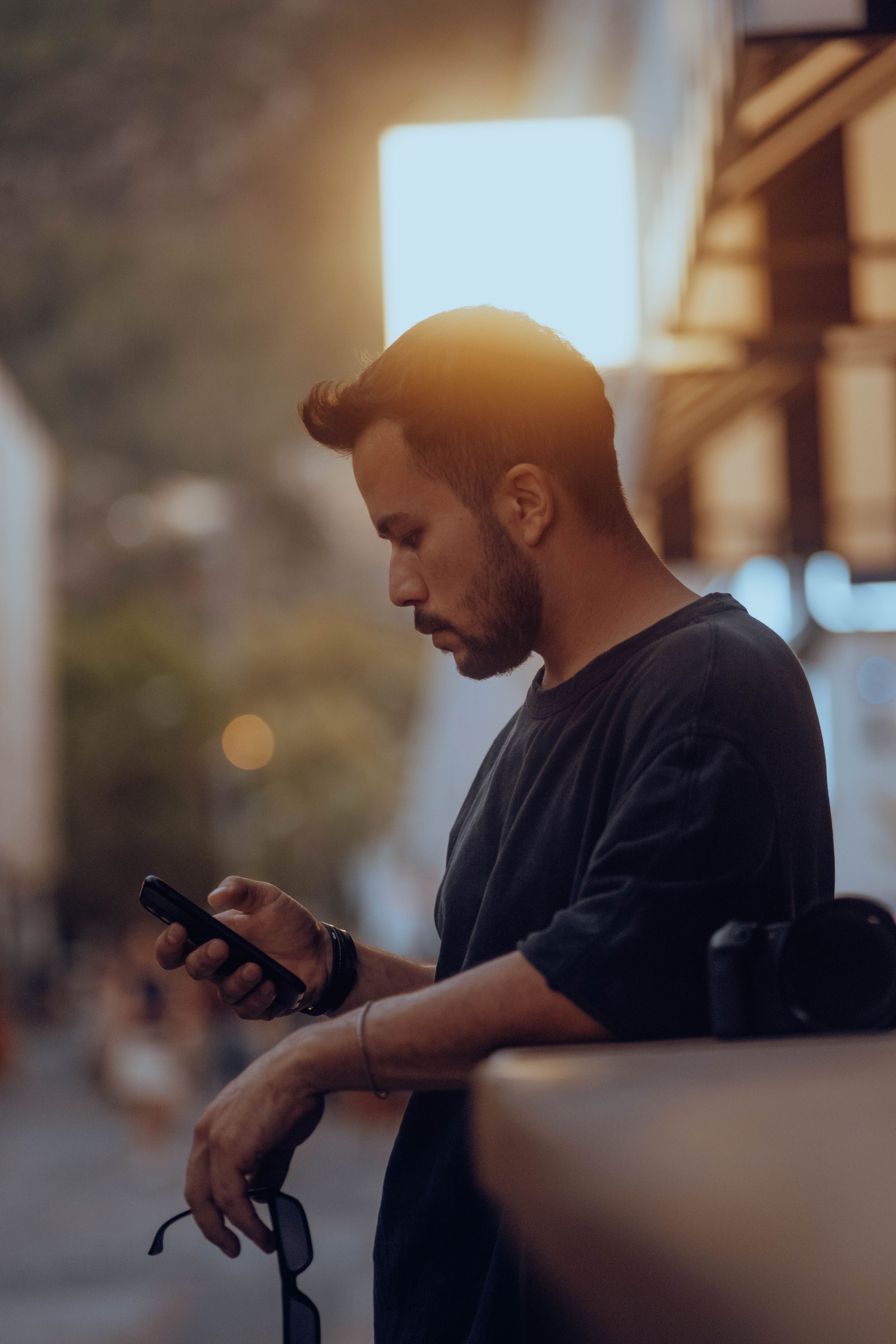 Man Using Gray Iphone 6 · Free Stock Photo