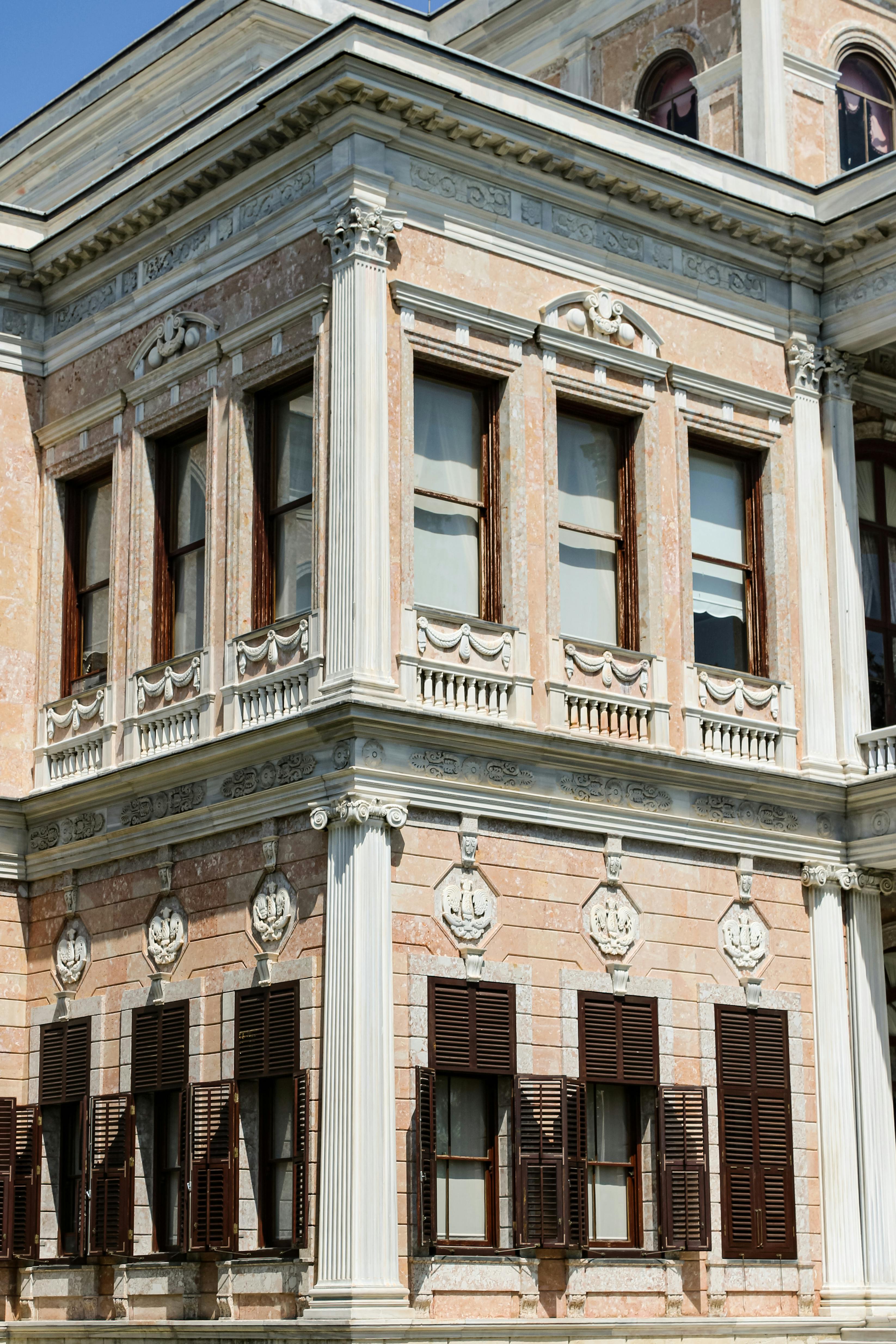 Corner of White Building · Free Stock Photo