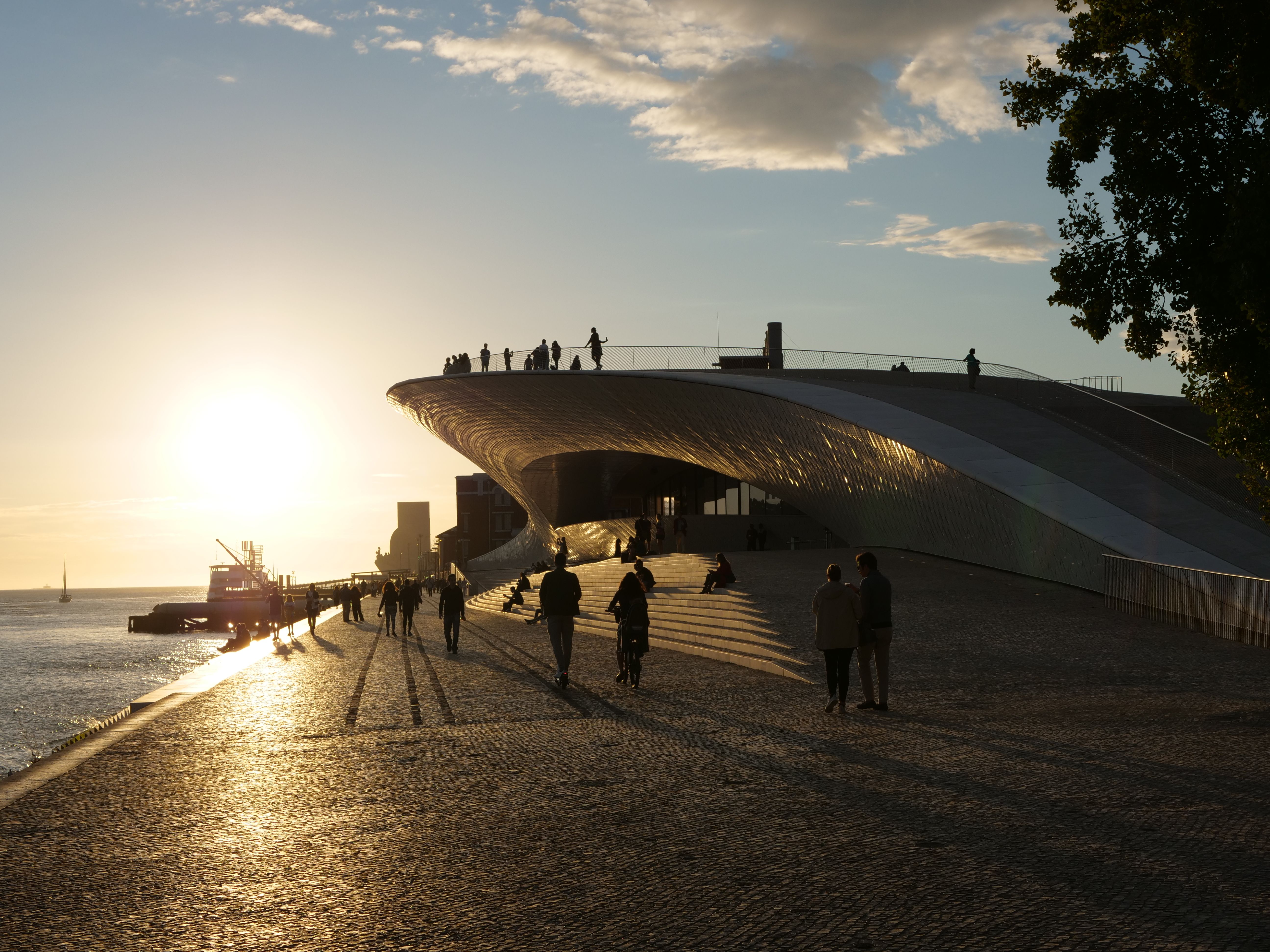 Promenade in Lisbon at Sunset · Free Stock Photo