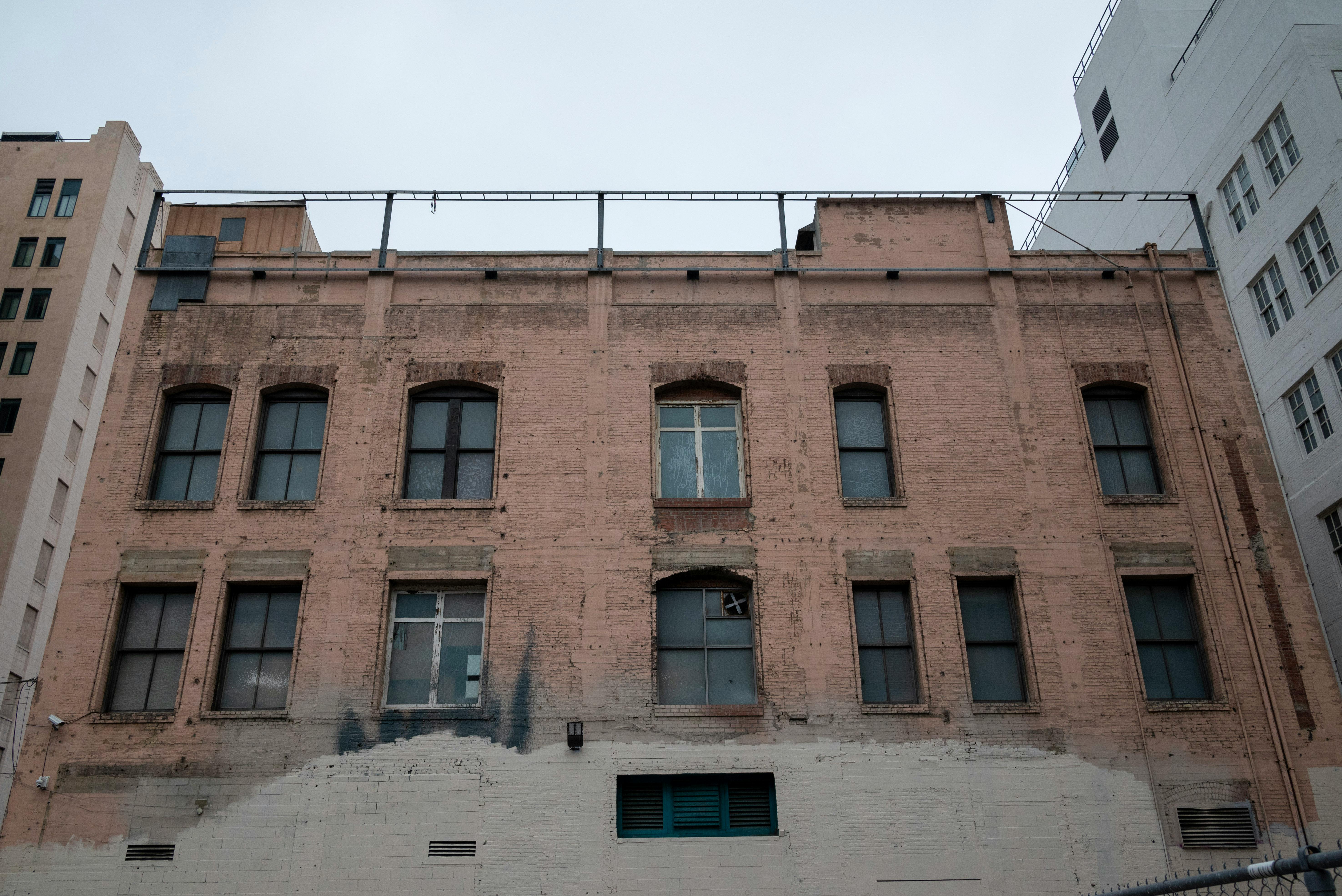 Abandoned Building Wall · Free Stock Photo