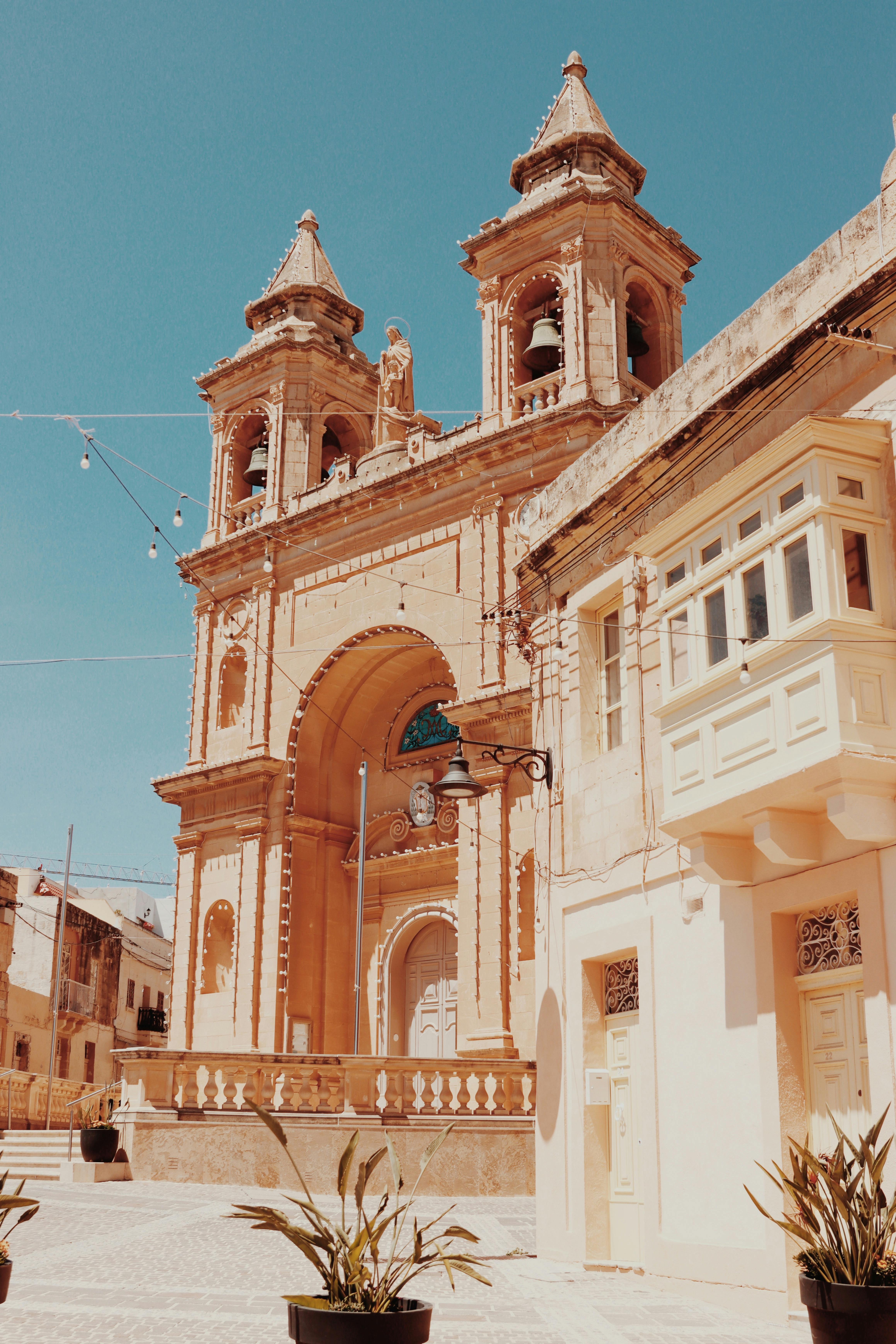 Foto profissional gratuita de aparência, católico, cidade, cidades ...