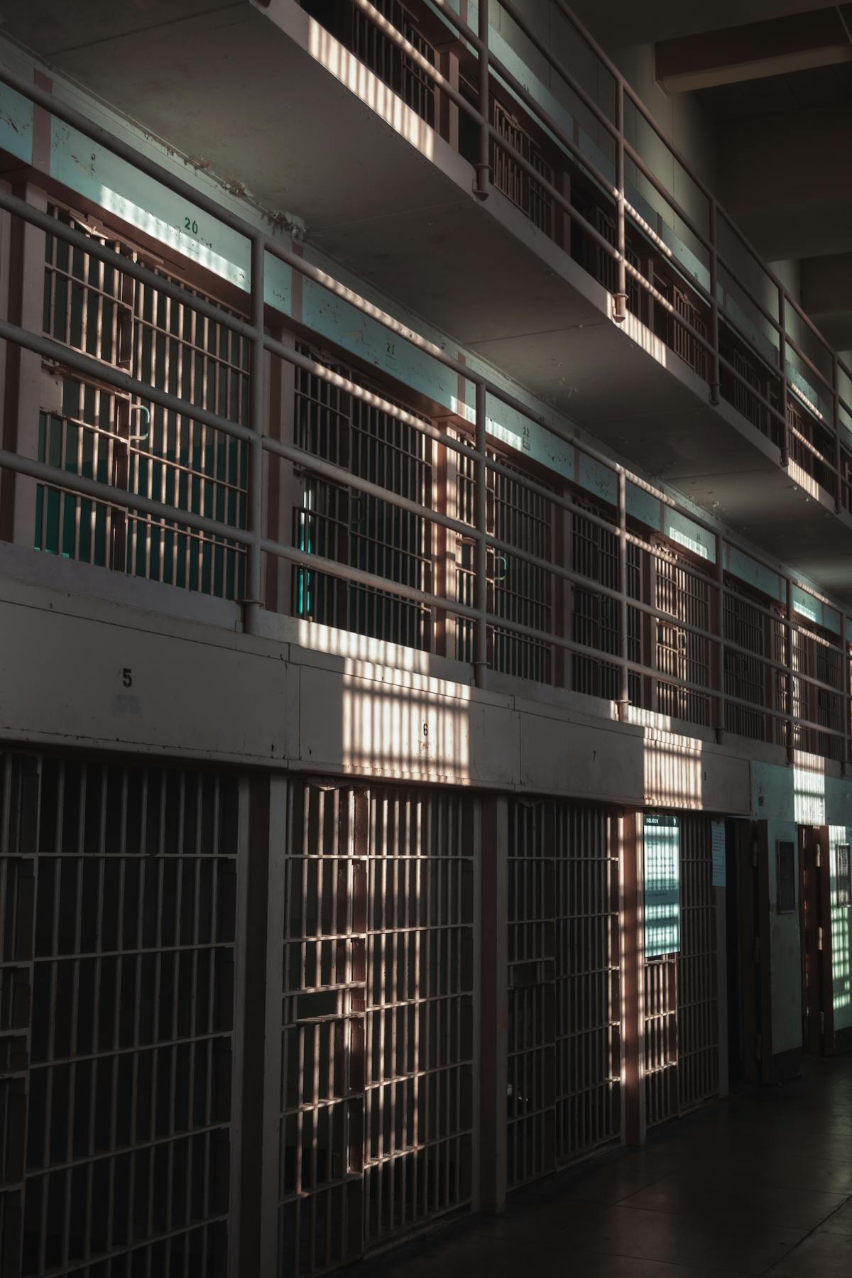 Prison Bars Photos, Download The BEST Free Prison Bars Stock Photos ...