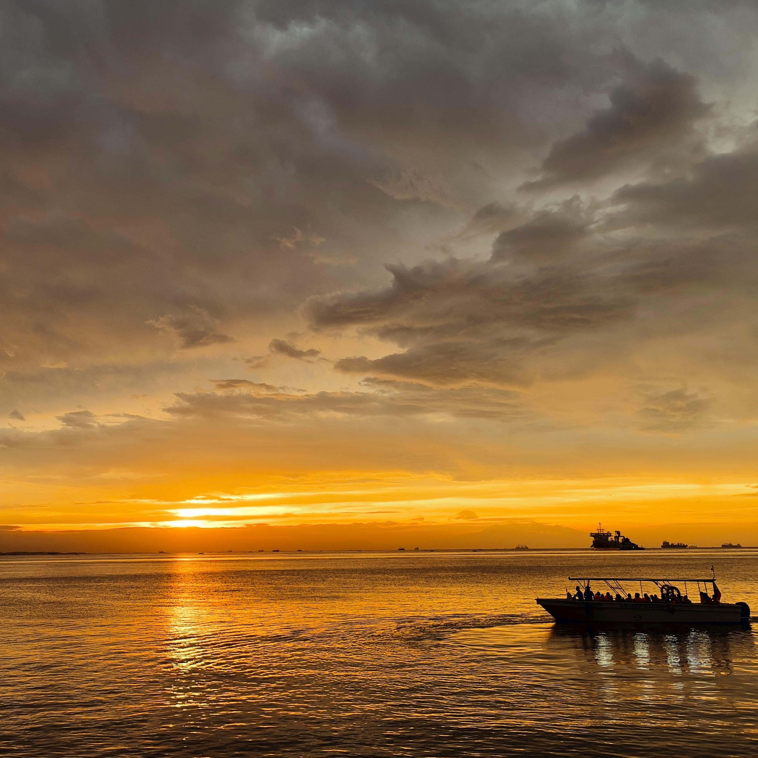 Sunset In The Philippines Photos, Download The BEST Free Sunset In The ...