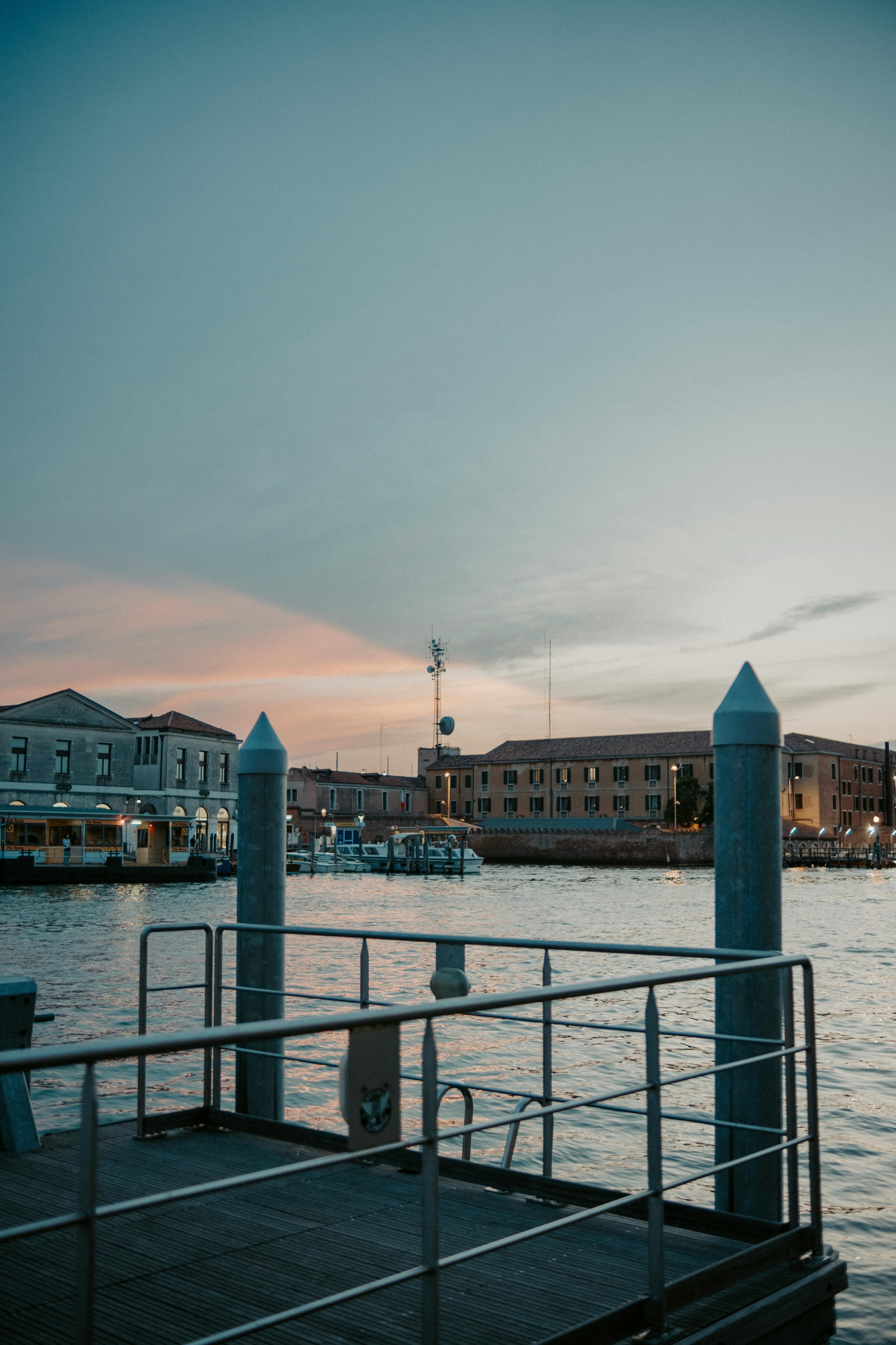 Waterfront City and Road on Sunset · Free Stock Photo
