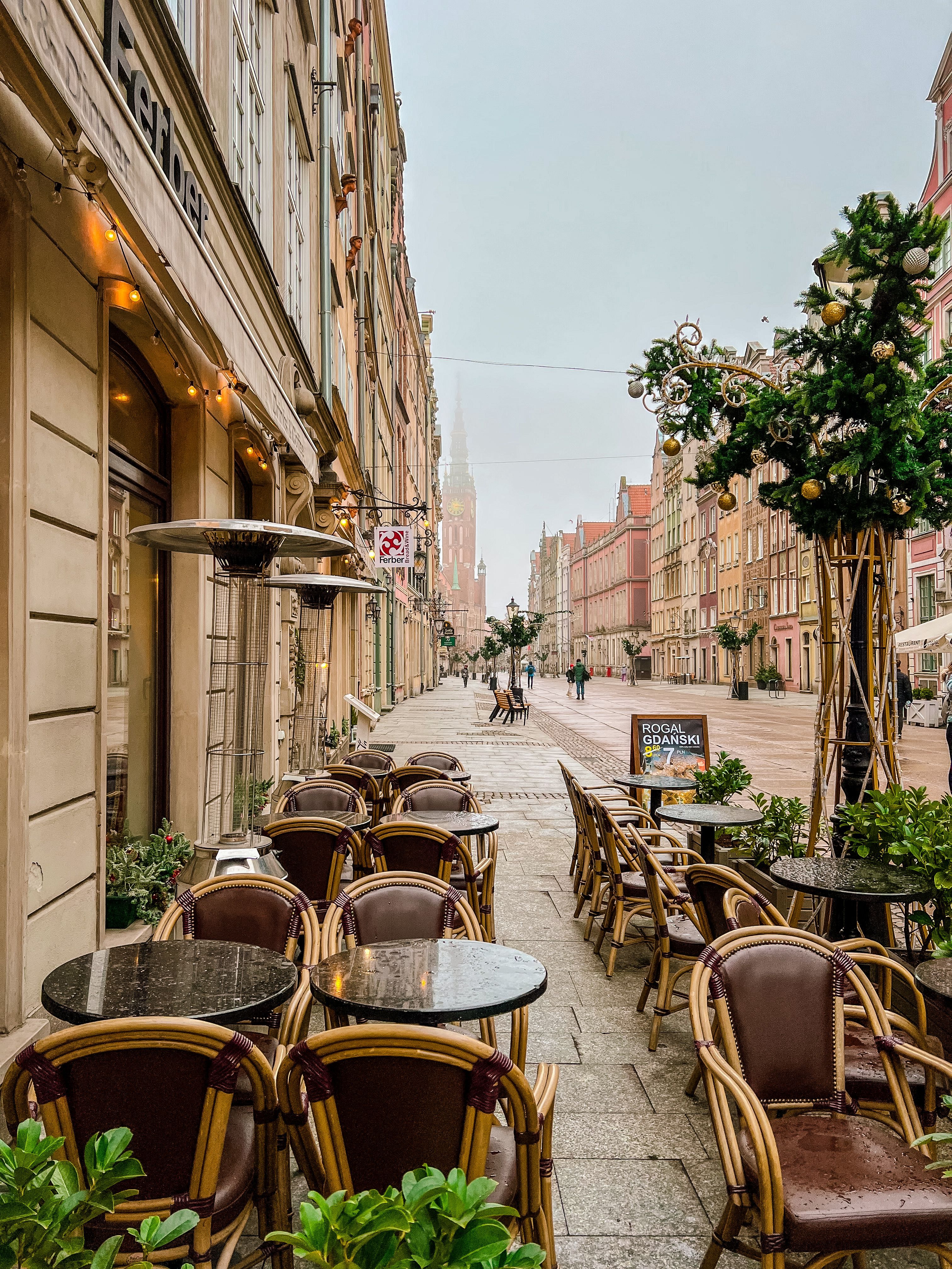 Cafe Tables on a Street in Gdansk Old Town, Poland · Free Stock Photo