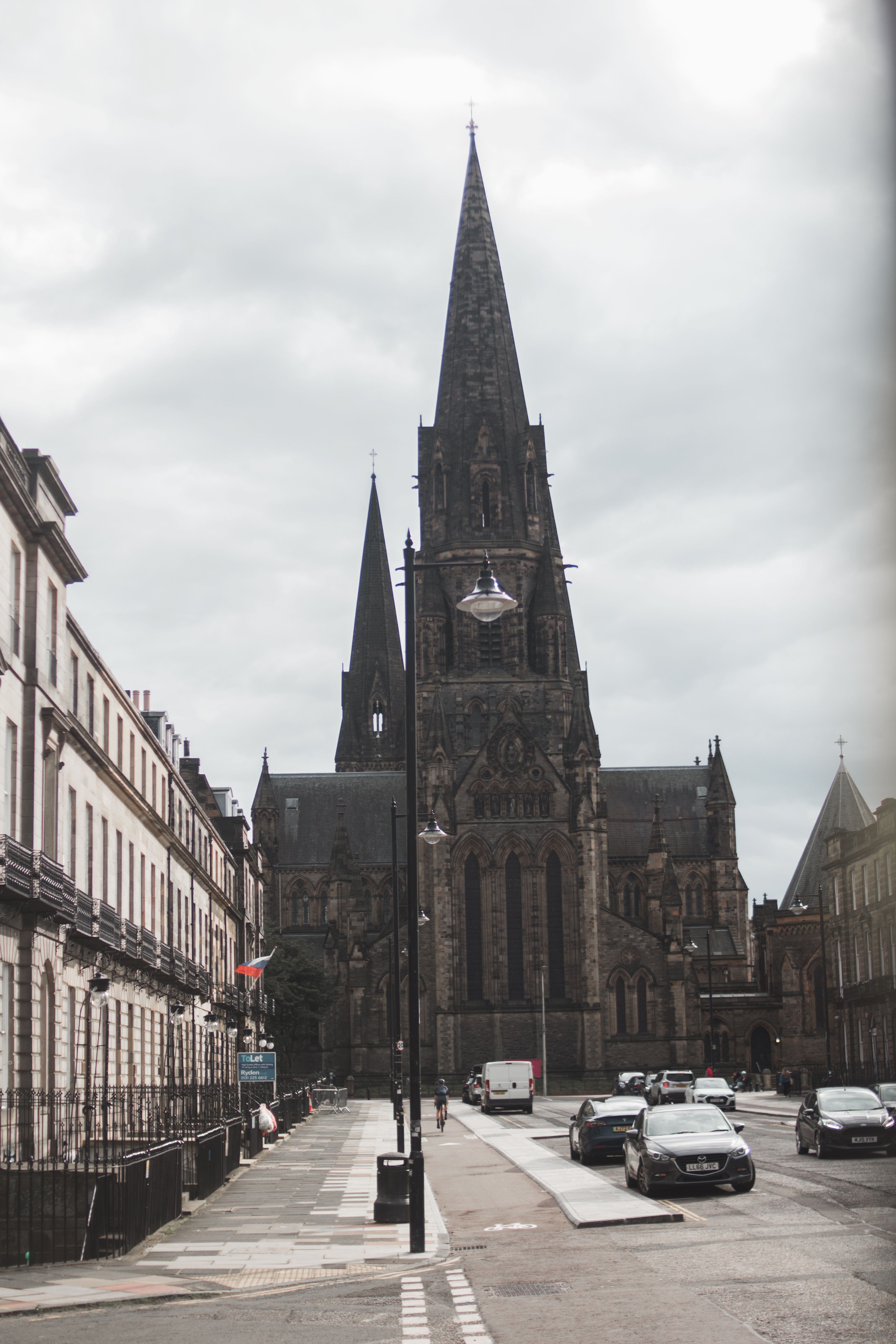 Cathedral Church of Saint Mary the Virgin in Edinburgh · Free Stock Photo