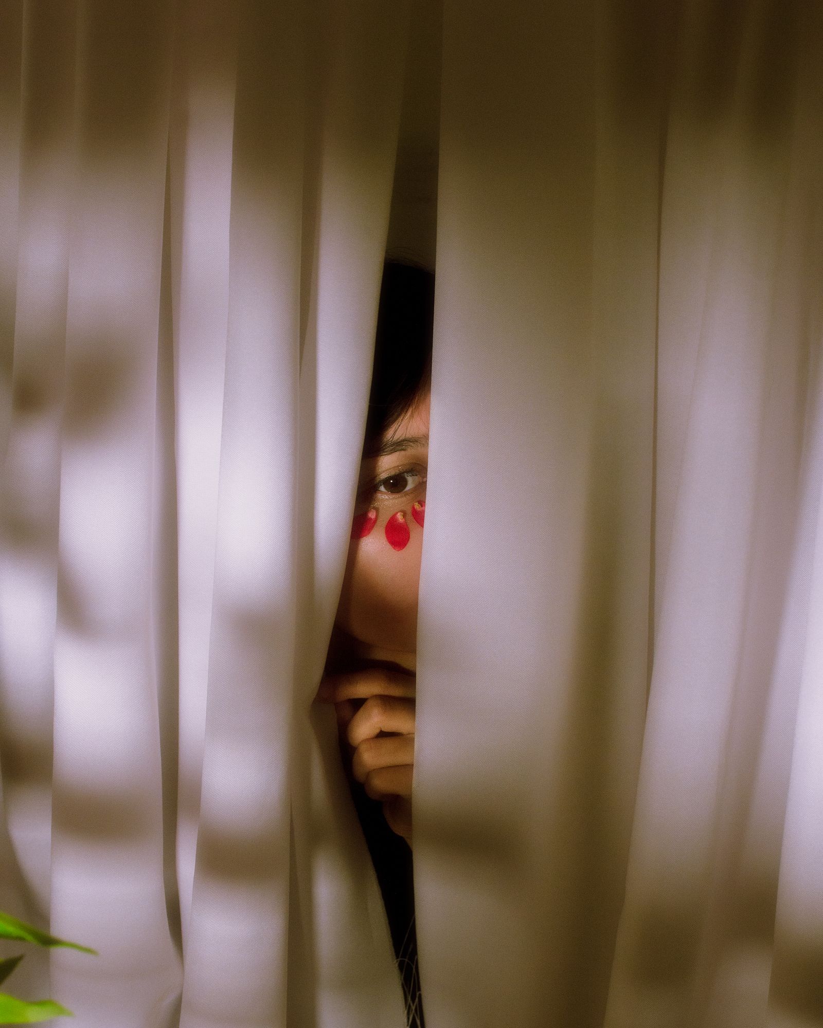 Girl Hidden Face Photos, Download The BEST Free Girl Hidden Face Stock ...
